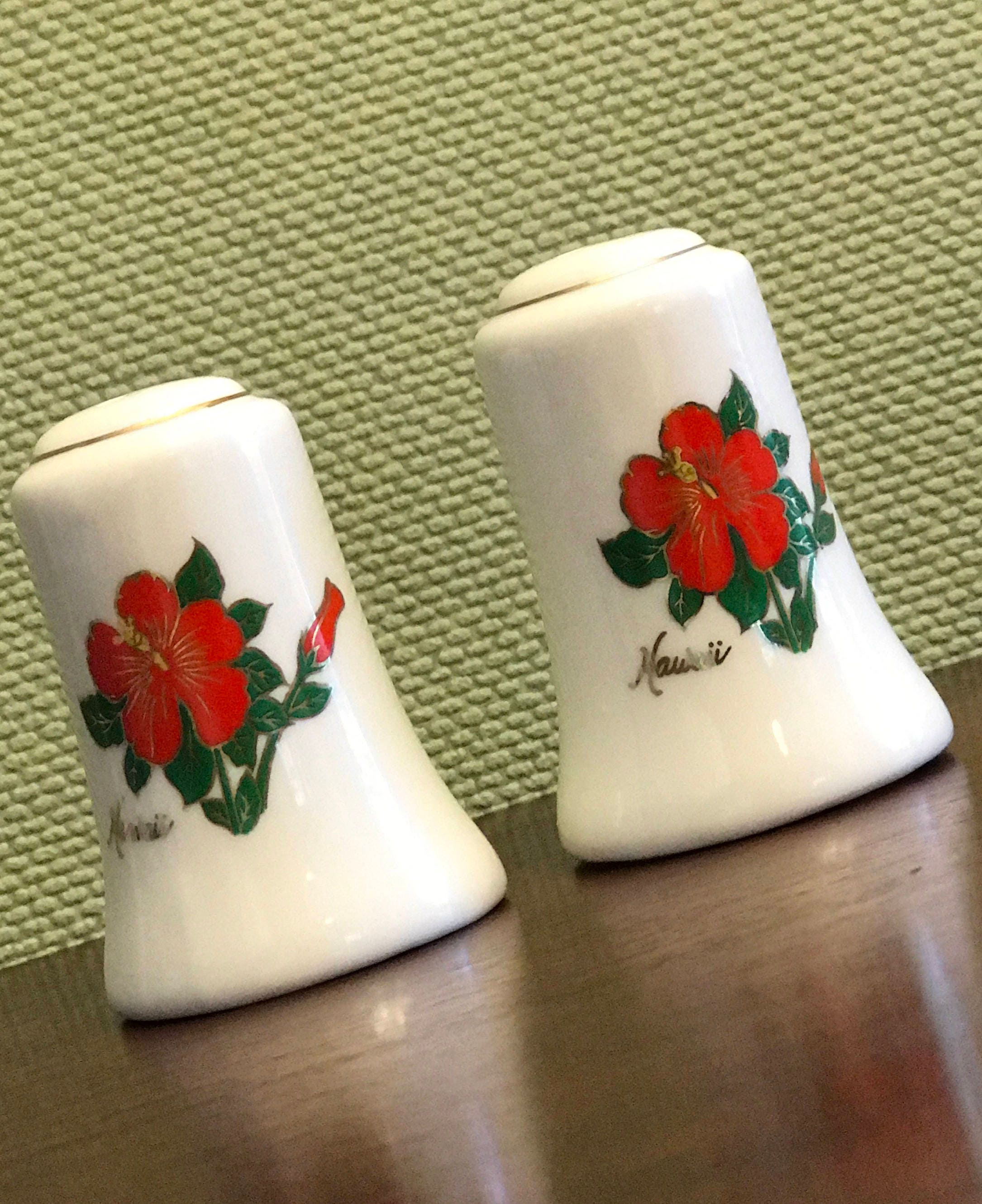 Vintage Salt Pepper Sets, Hawaii souvenir salt and pepper shakers ... Vintage Salt Pepper Sets, Hawaii souvenir salt and pepper shakers ...