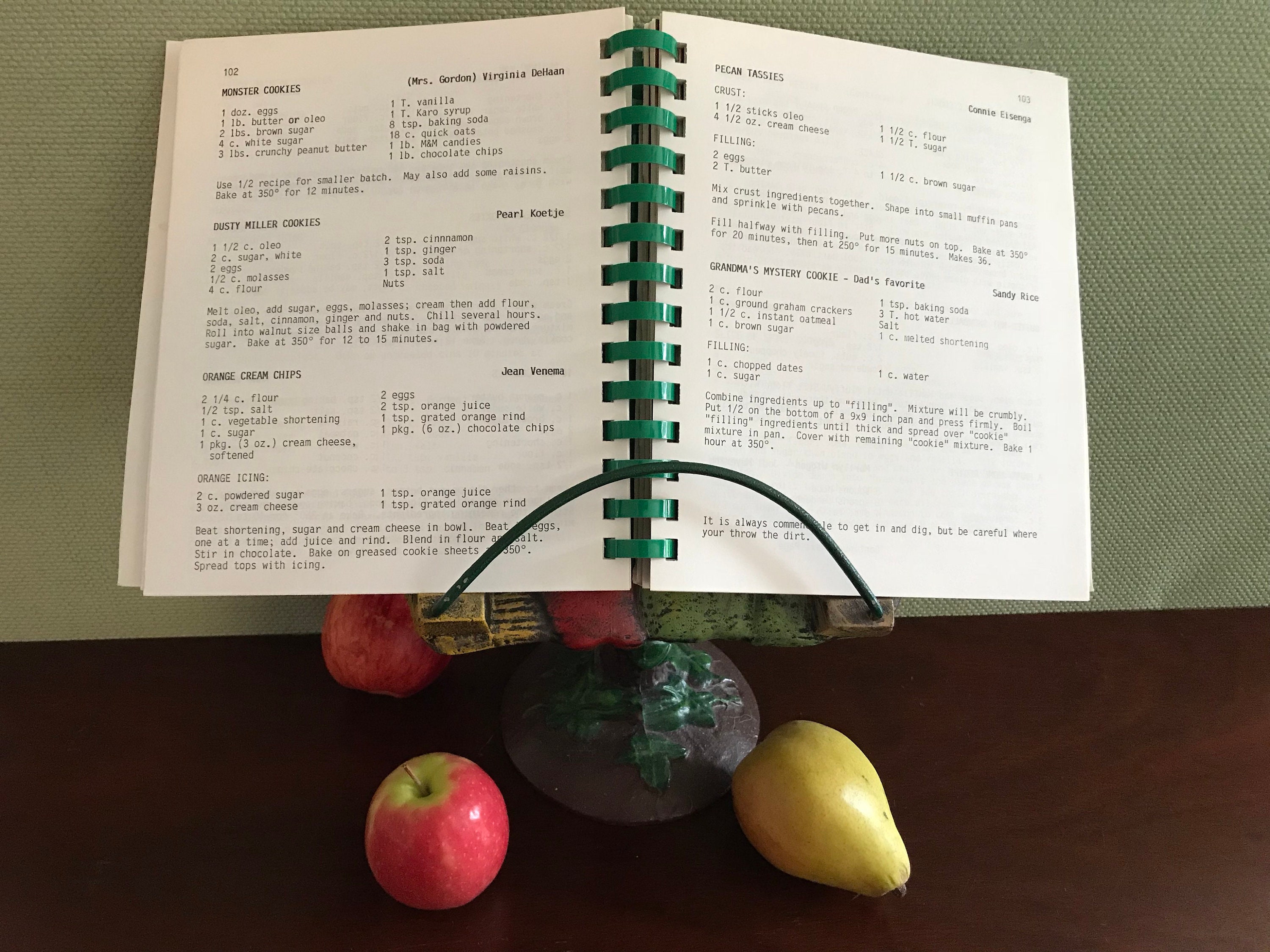 Cast iron book display stand, cookbook stand, Fruit book stand ...