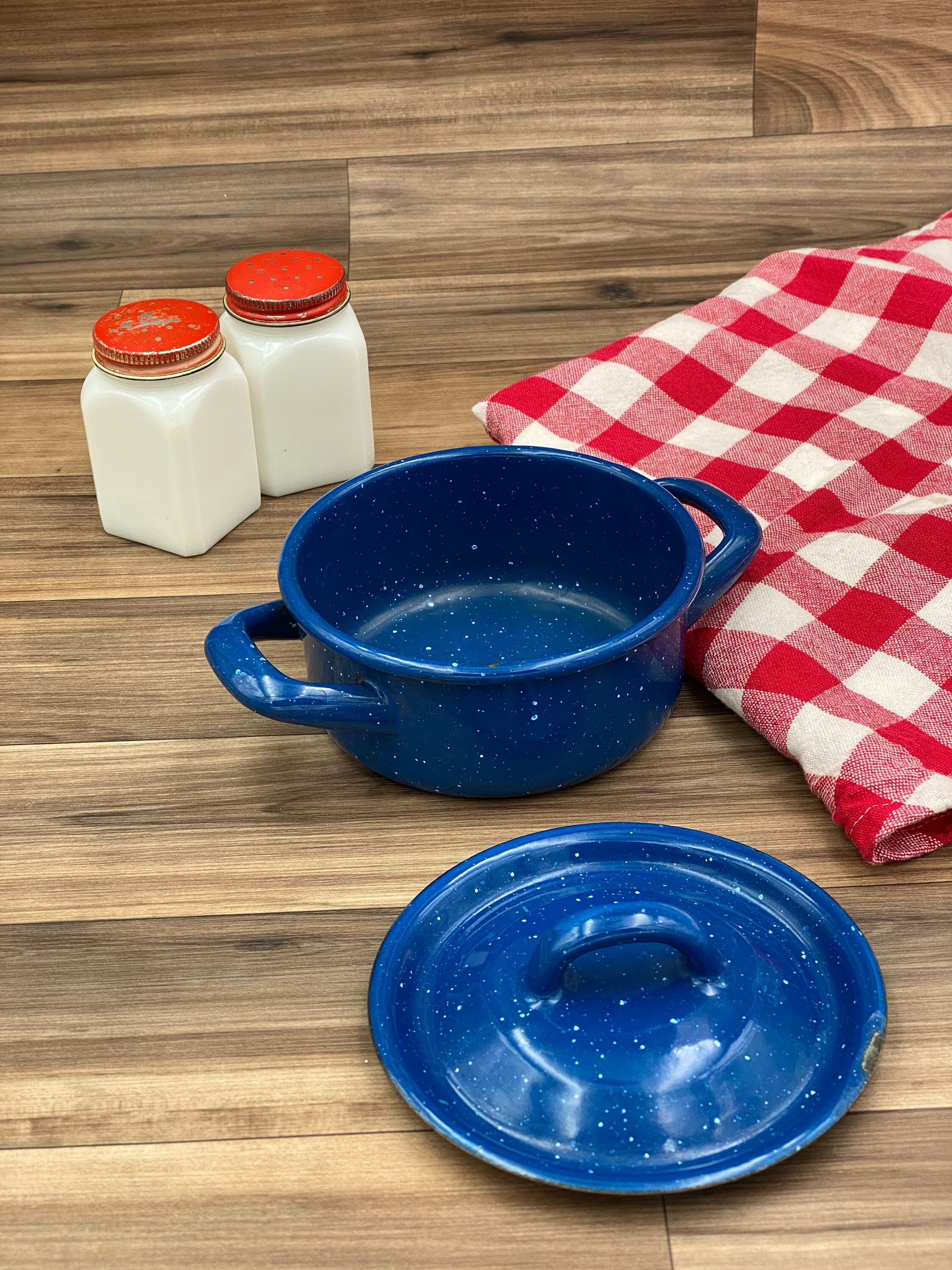 Vintage Graniteware Mini Pot, Enamel pot with handles, rustic farmhouse ...