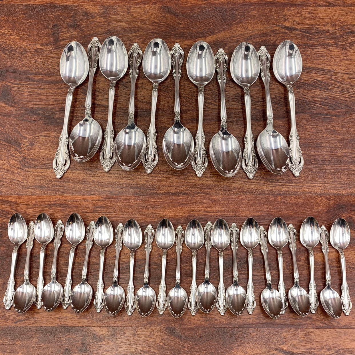 Oneida Community Silver Artistry Flatware set with silverware chest ...