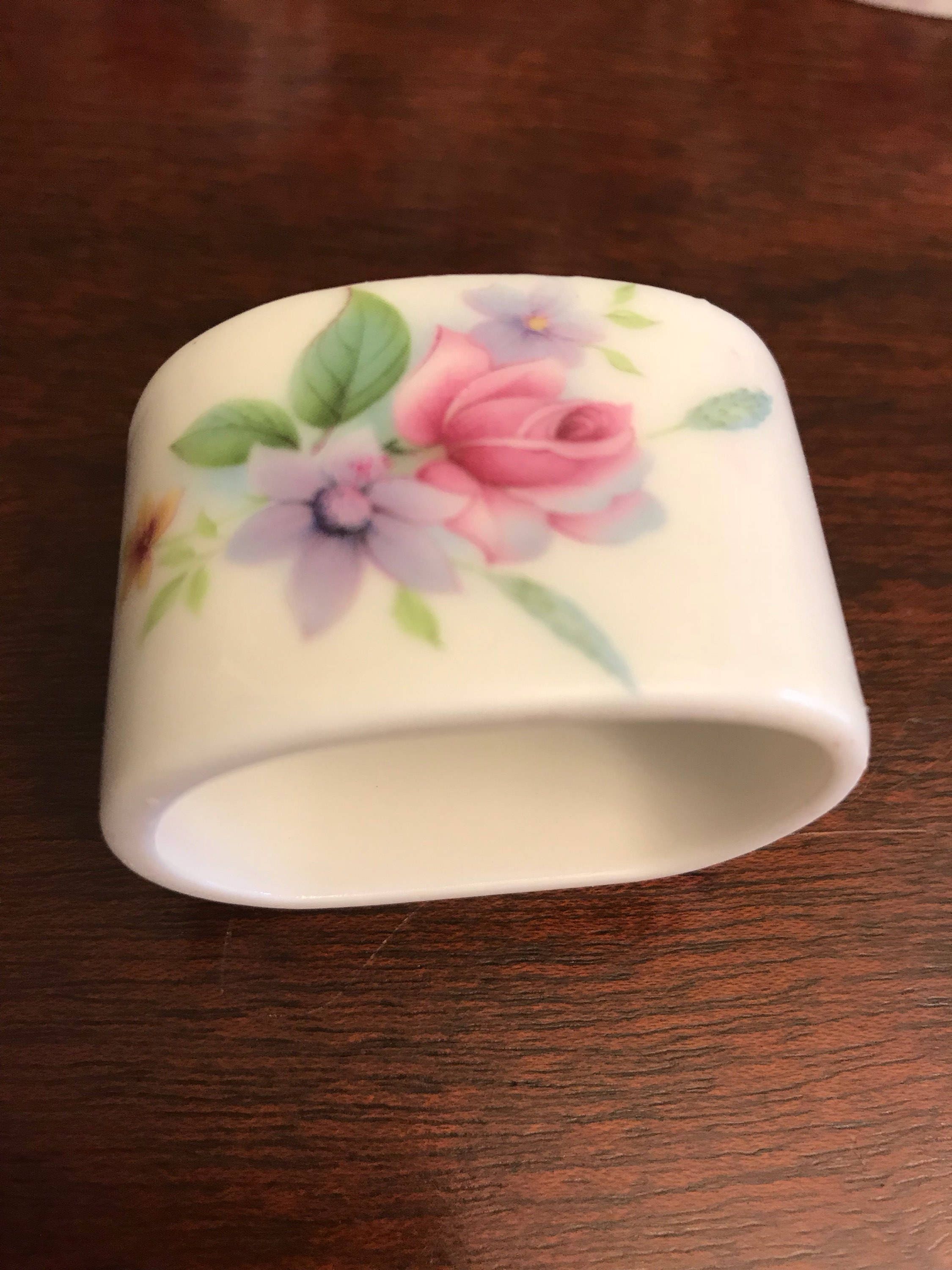 Vintage Porcelain Floral Napkin Rings, 6 piece set, D standing Napkin ...
