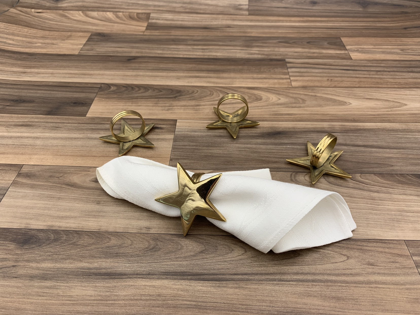 Vintage Solid Brass Star Napkin rings 4 piece set, dinner Napkin rings ...