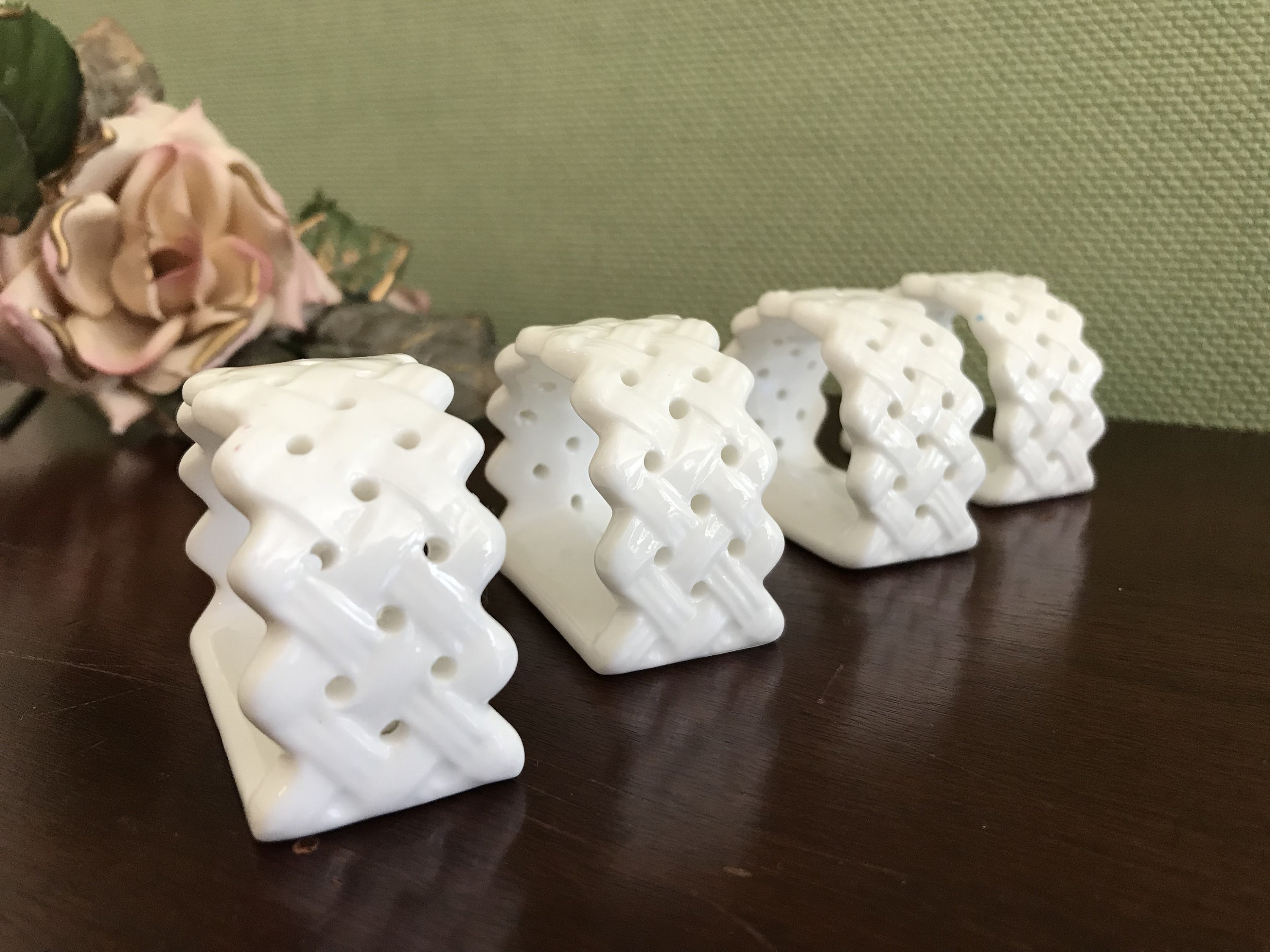 Vintage Porcelain Basketweave Napkin Rings, 4 piece set, D standing ...