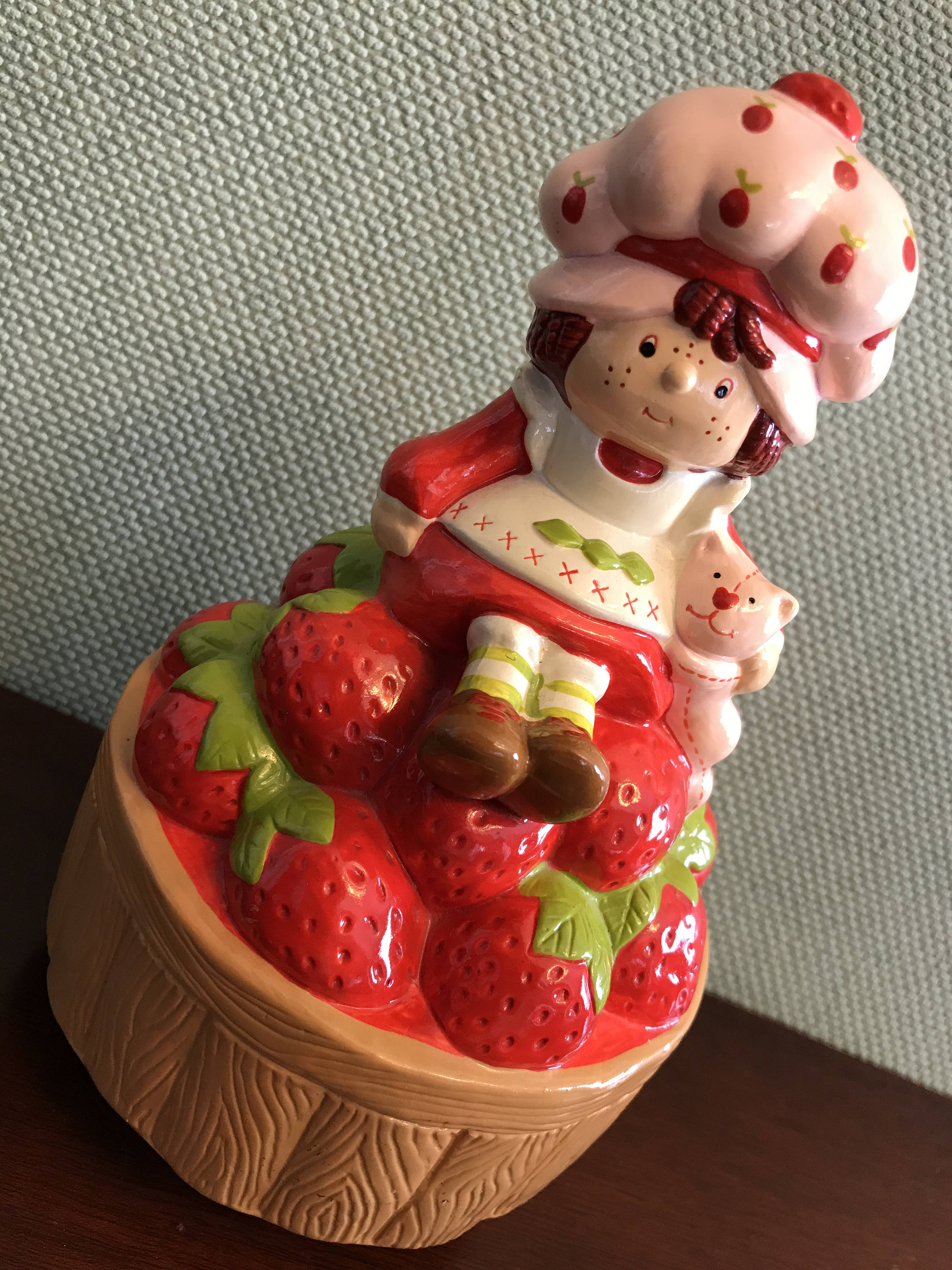Strawberry Shortcake Music Box, Strawberry Shortcake Song, Vintage ...