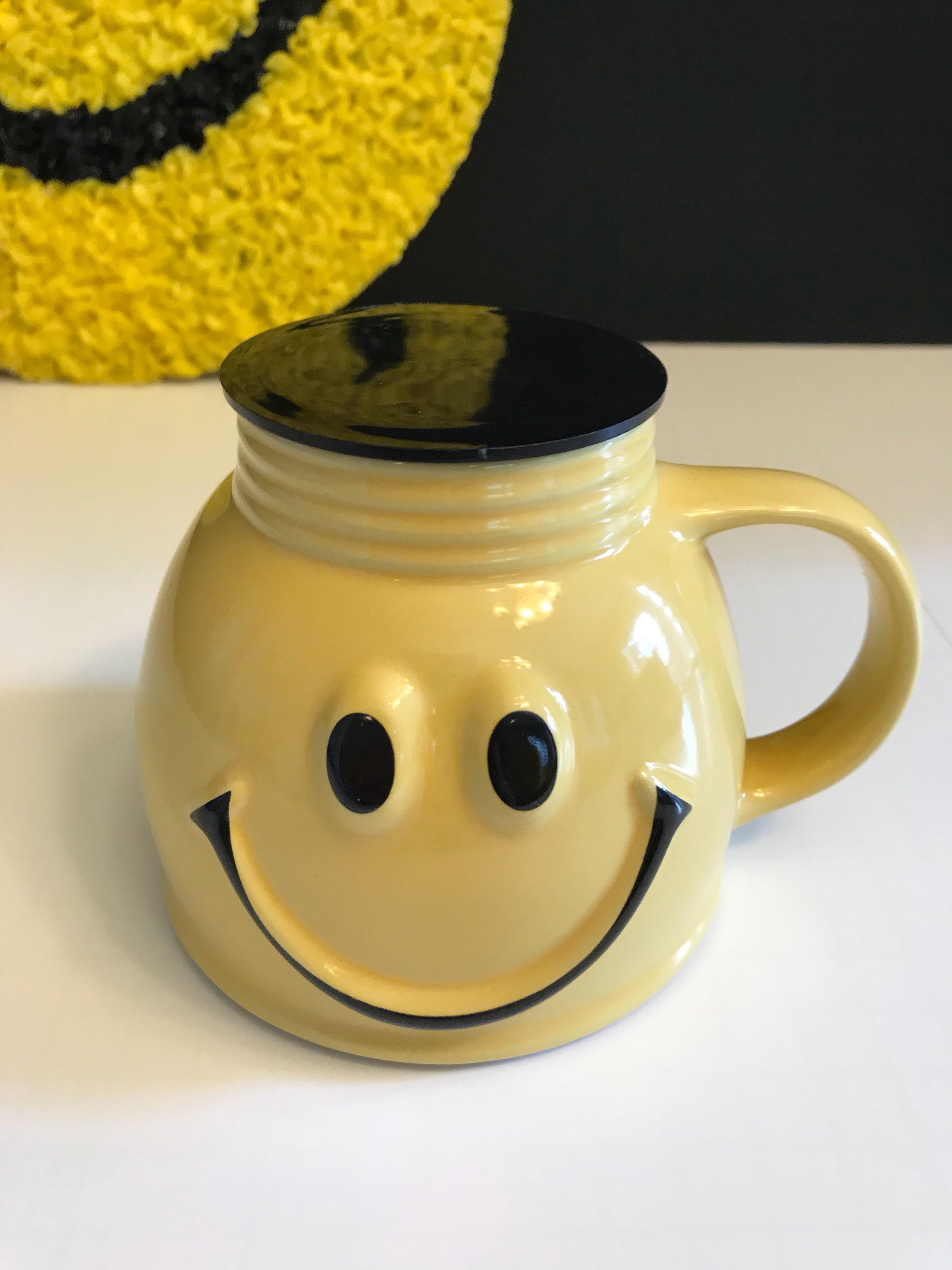 Smiley Face Mug, Travel Happy Mug, non spill Ceramic Smiley Mug Yellow ...