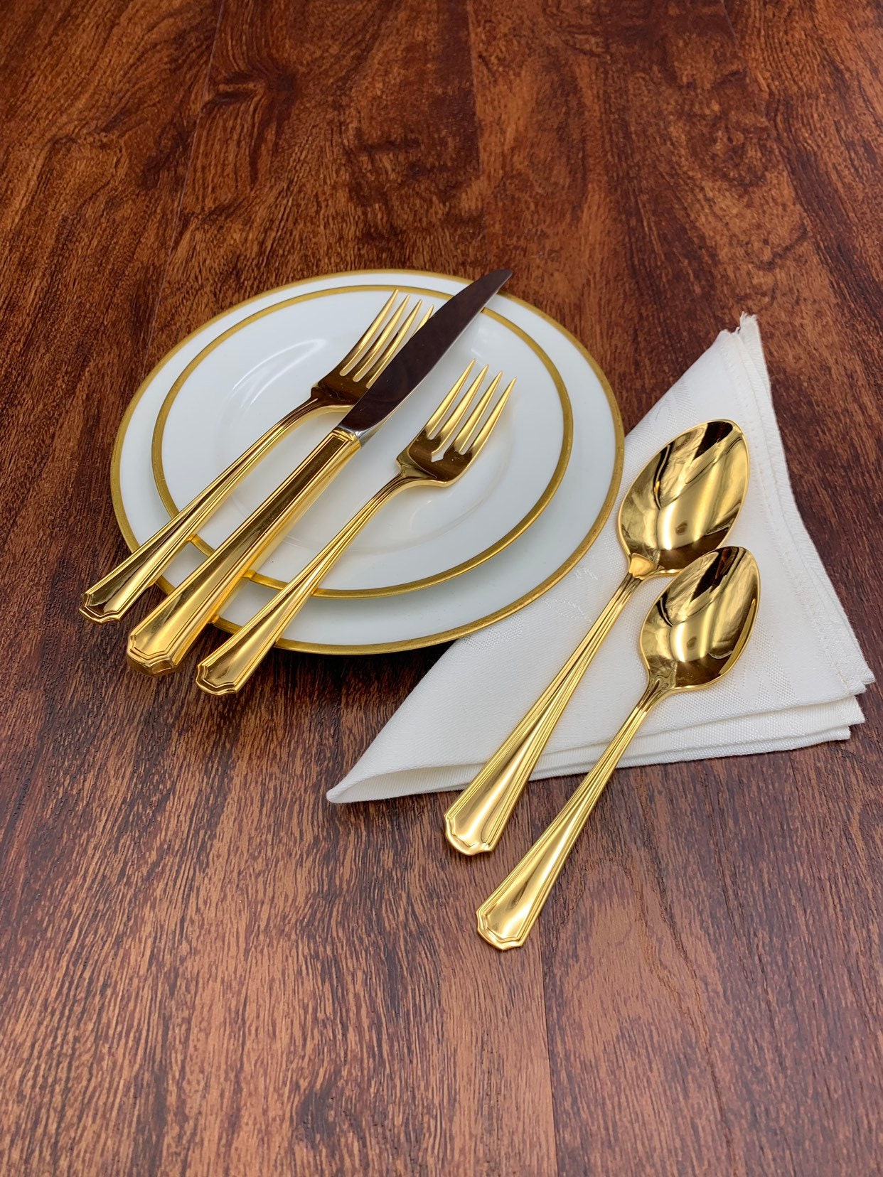 Vintage Oneida Gold Flatware Set Service For 12 Golden Clairhill vintage-oneida-gold-flatware-set-service-for-12-golden-clairhill