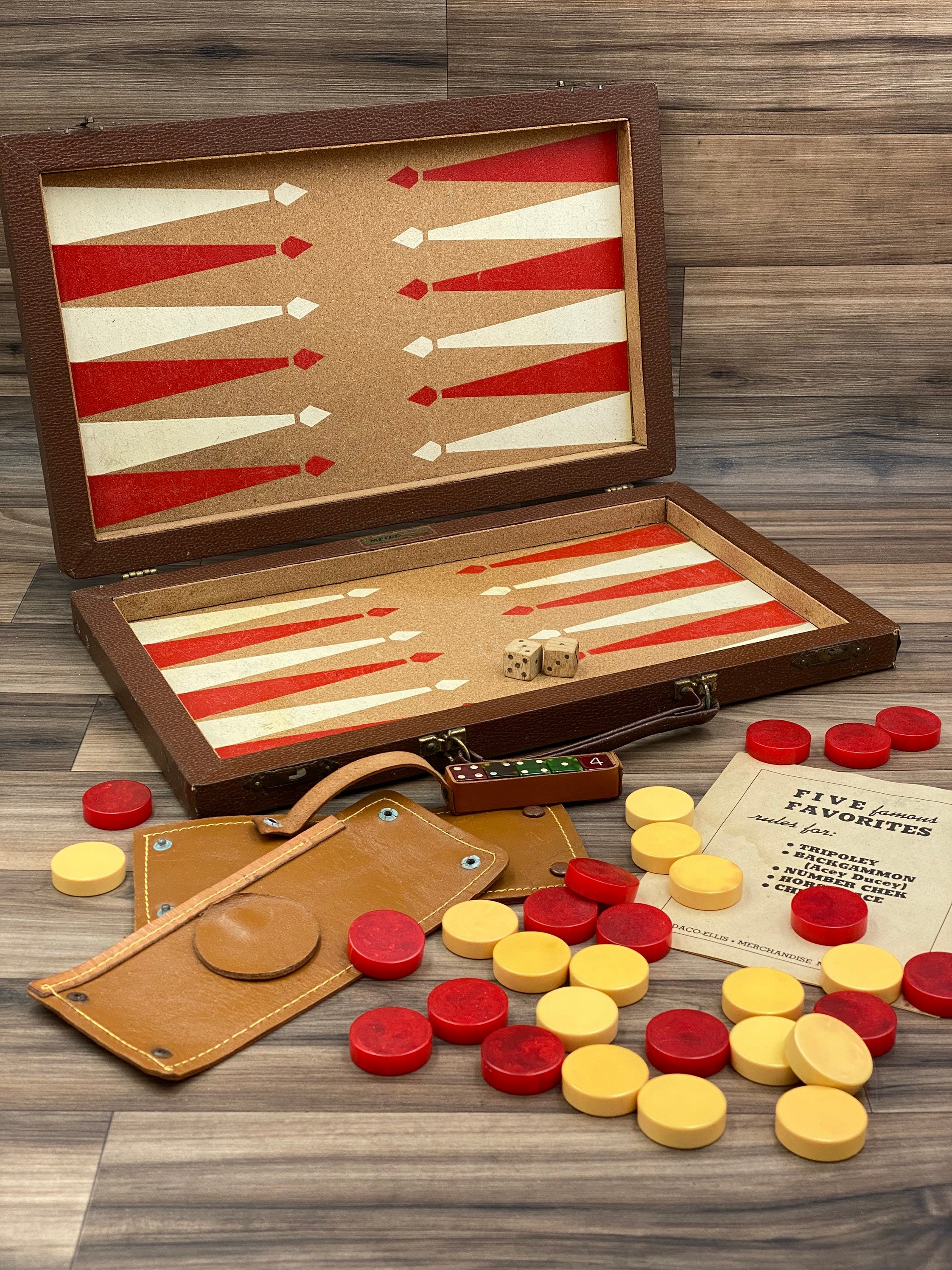 RARE 1940 Bakelite Backgammon Game, Metro Games, Lucite Dice leather ...