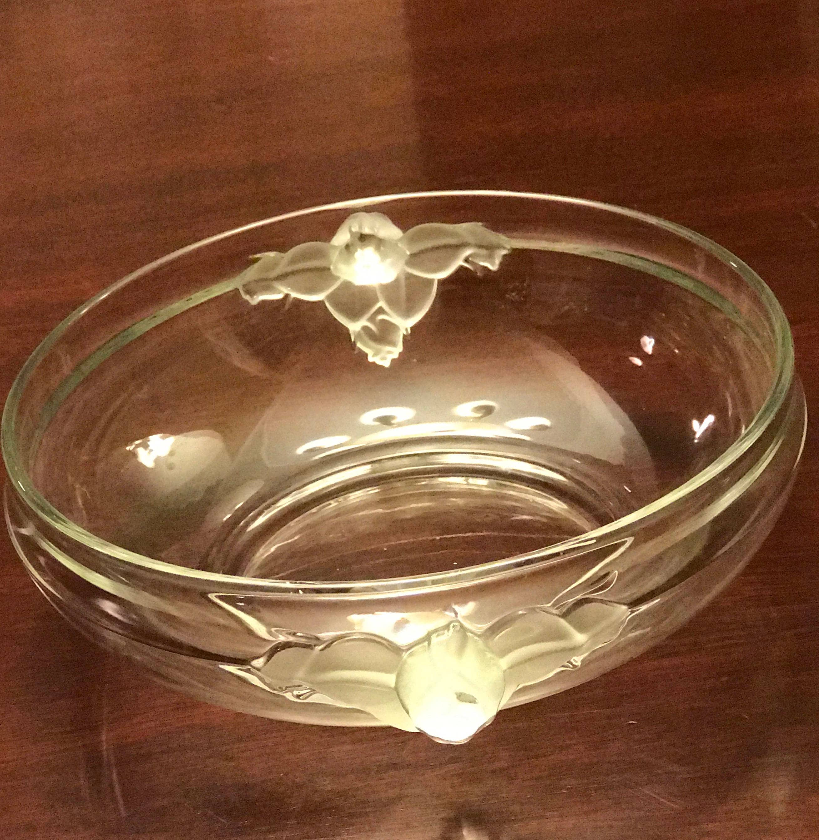 Mikasa Satin Rose Crystal Serving Bowl Frosted Rose Bud Handles Glass Floral Patternrose Bud
