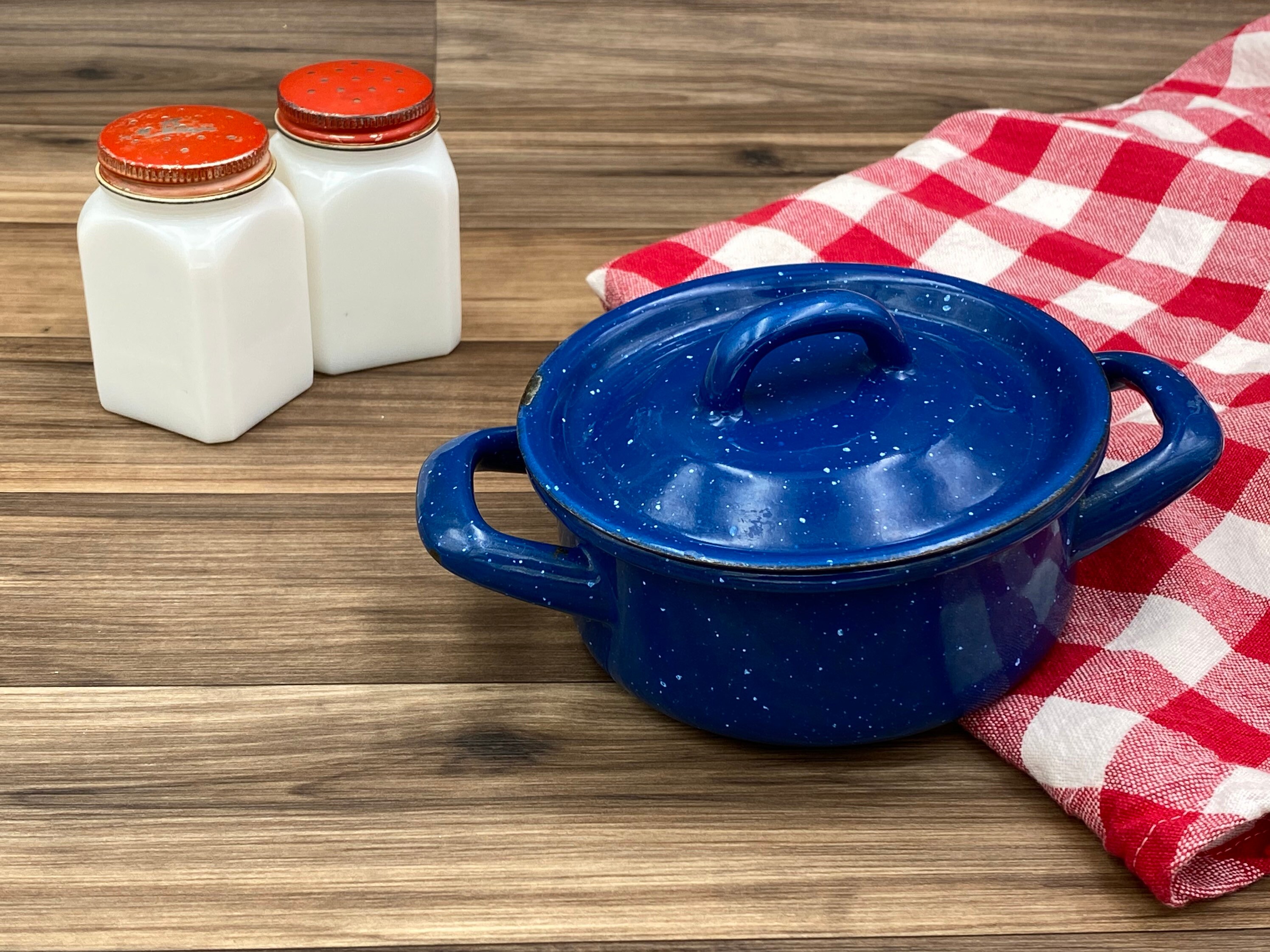 Vintage Graniteware Mini Pot, Enamel pot with handles, rustic farmhouse ...