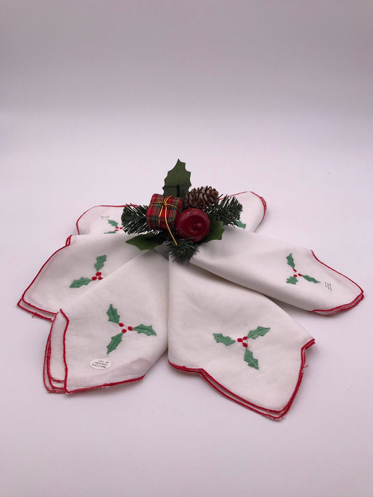 Christmas Cloth Napkins, 6 Vintage Holly cloth napkins red edging ... Christmas Cloth Napkins, 6 Vintage Holly cloth napkins red edging ...