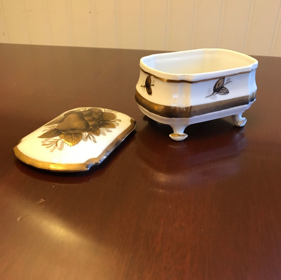 Vintage Limoges Trinket Box, porcelain Limoges, footed Trinket box ...