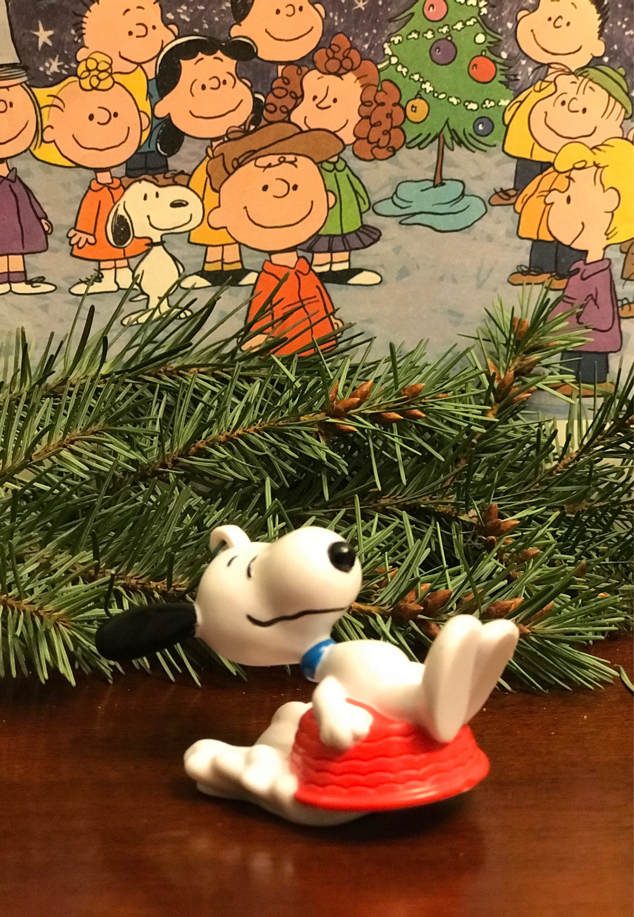 Vintage Snoopy Ornament, Sledding Snoopy, Peanuts figurine, Snoopy ...