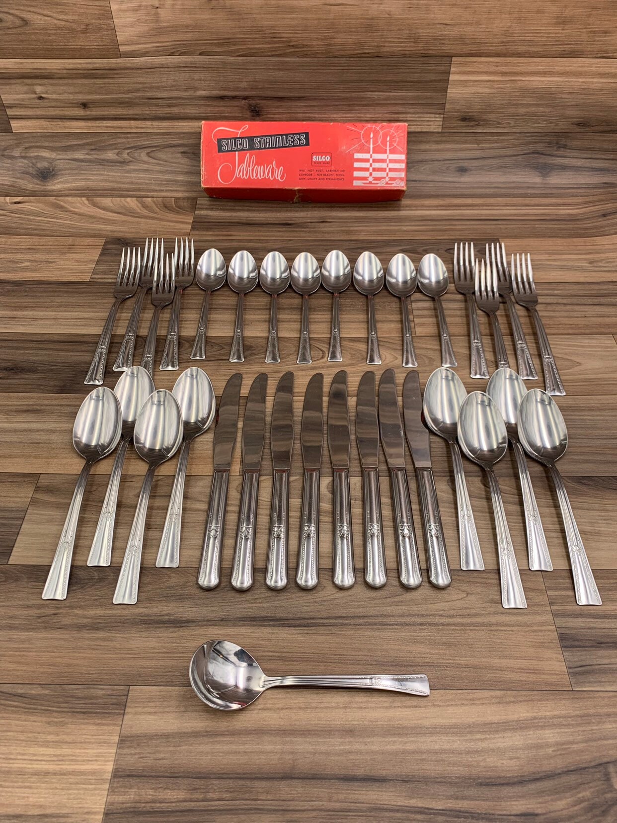 Vintage Stainless Flatware set, Service for 8 Silco Glamour Silverware ...