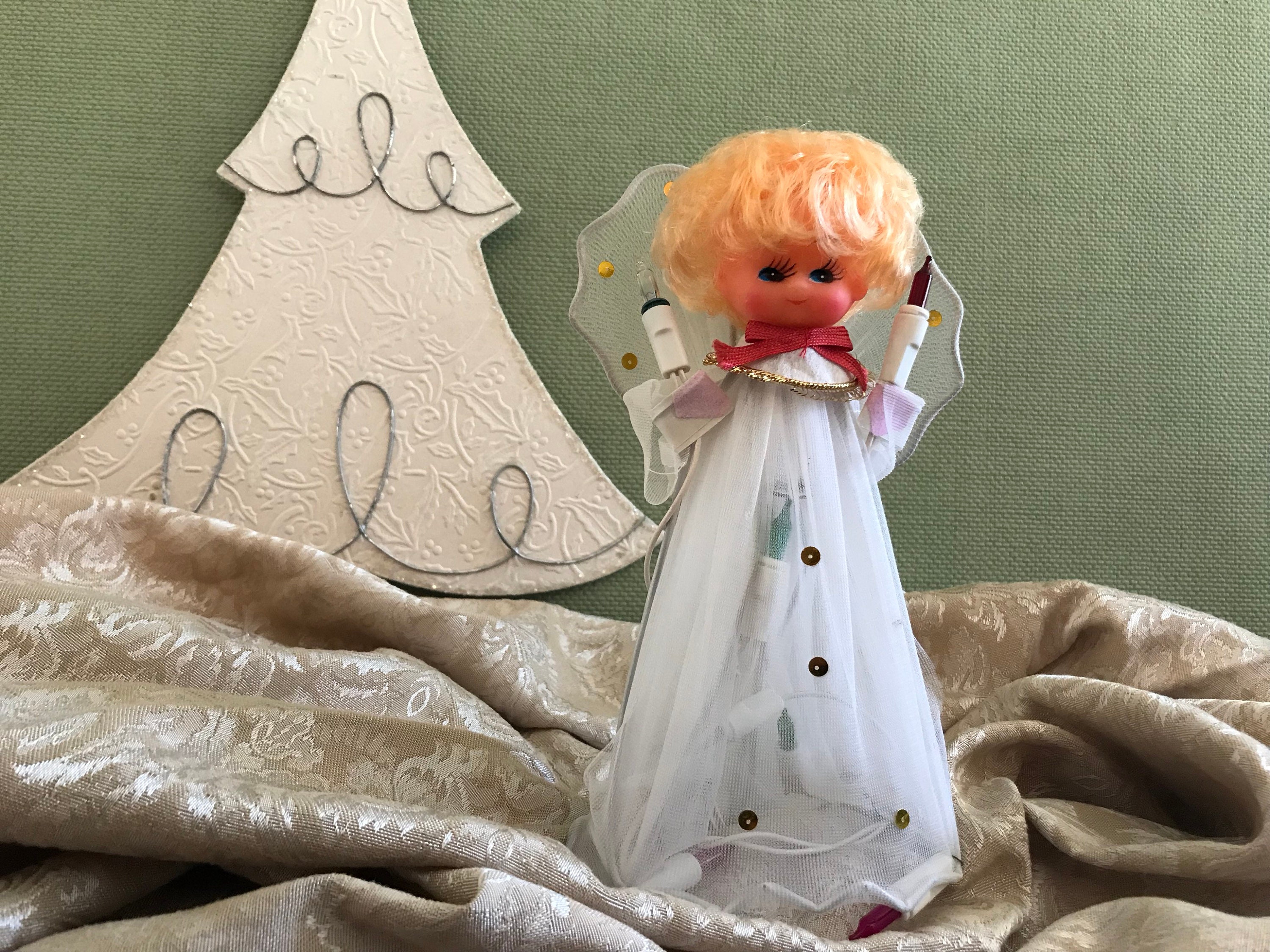 Vintage Angel Tree topper, 10 light Angel Treetop Chistmas tree Angel ...