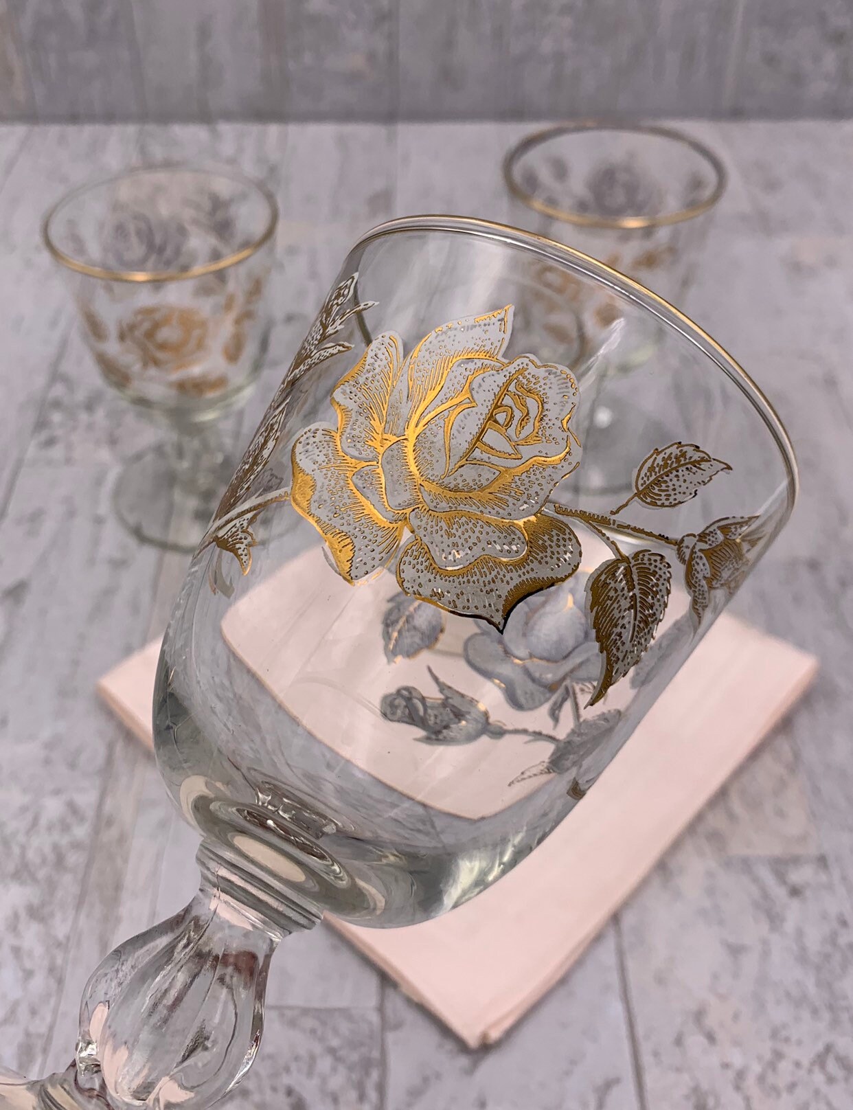 Vintage Libbey White Rose Bouquet glasses, vintage White and Gold glasses, set of 4 White Roses ...