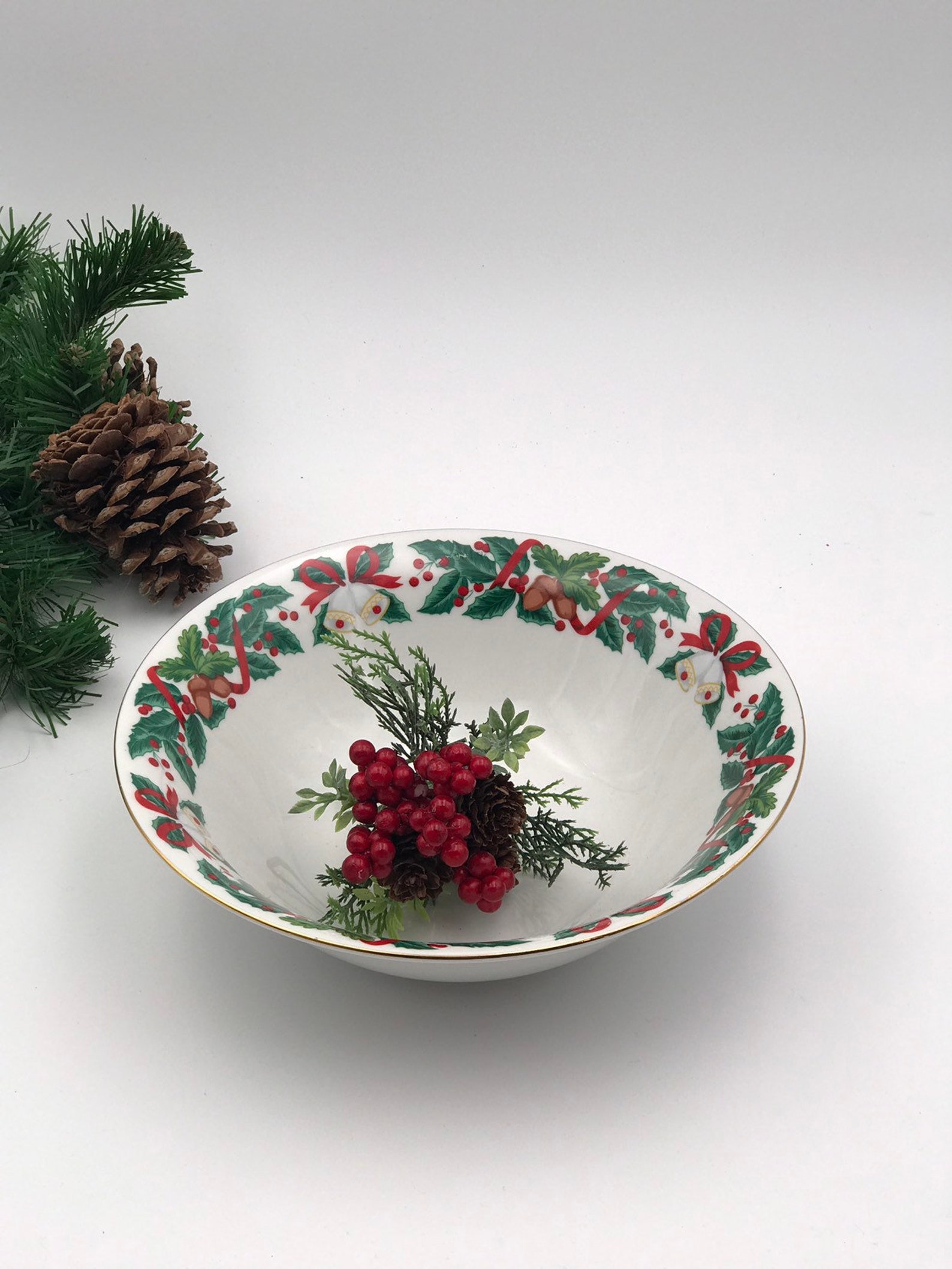 Vintage Royal Majestic Christmas Bowl, Holiday Cheer Pattern, Gold Trim ...