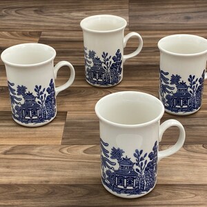 Vintage Blue Willow Mugs, Earthenware Blue and White Coffee Cups, Set ...