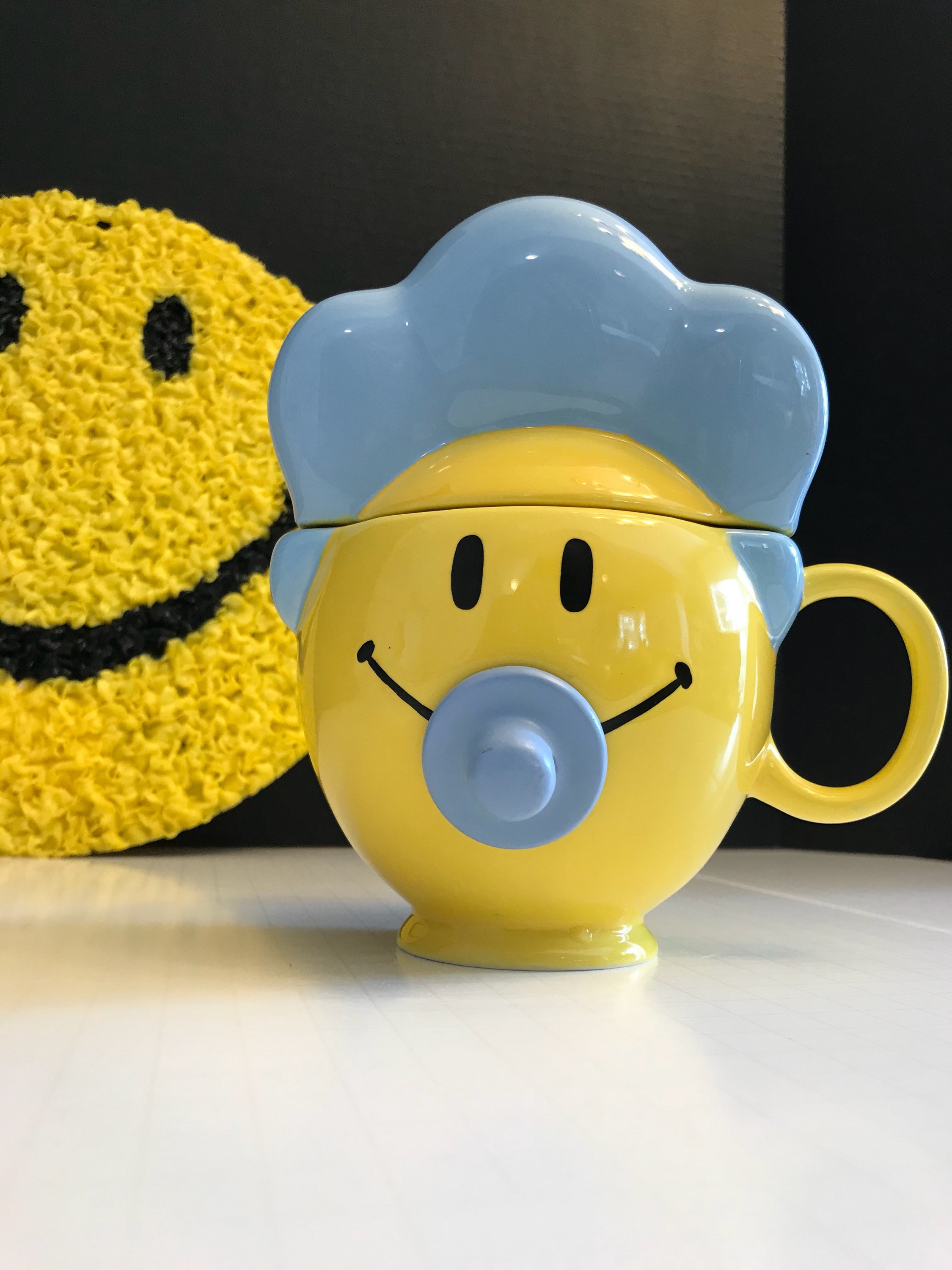 Baby Smiley Face Mug, Vintage Baby with Bonnet Pacifier smiley face Mug ...