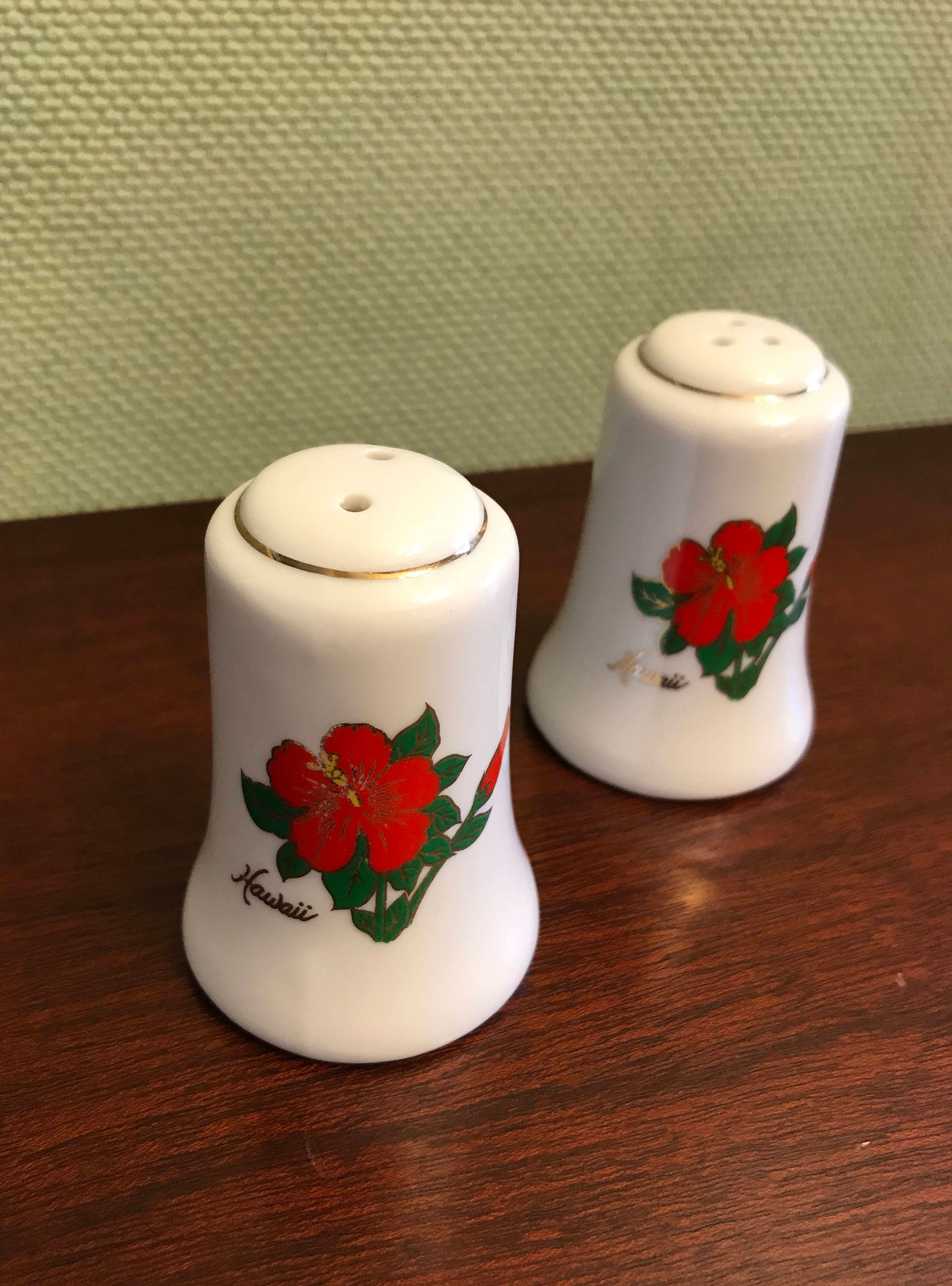 Vintage Salt Pepper Sets, Hawaii souvenir salt and pepper shakers ... Vintage Salt Pepper Sets, Hawaii souvenir salt and pepper shakers ...
