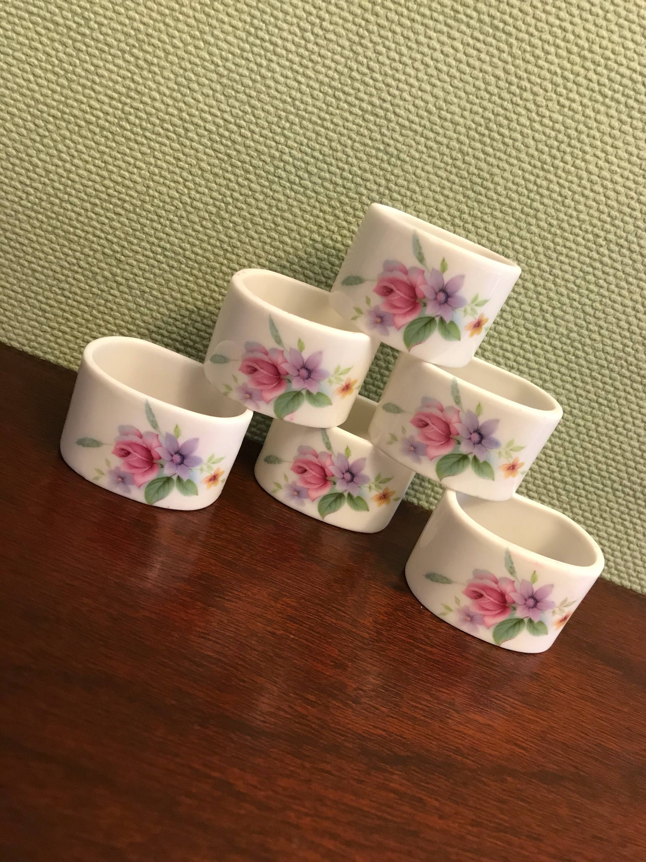 Vintage Porcelain Floral Napkin Rings, 6 piece set, D standing Napkin ...
