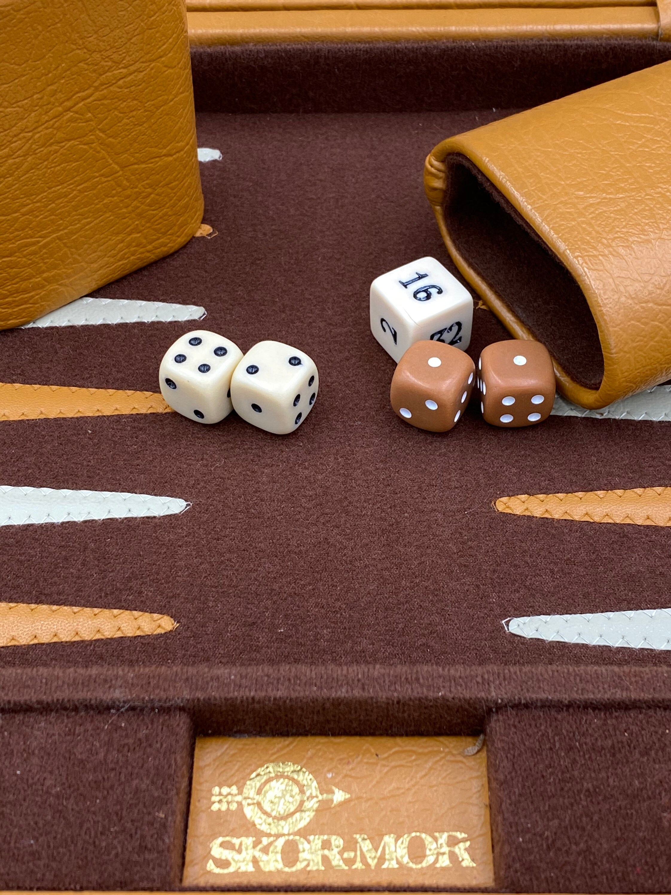 Vintage Skor-Mor Backgammon Game set in Attaché carrying case, Retro ...