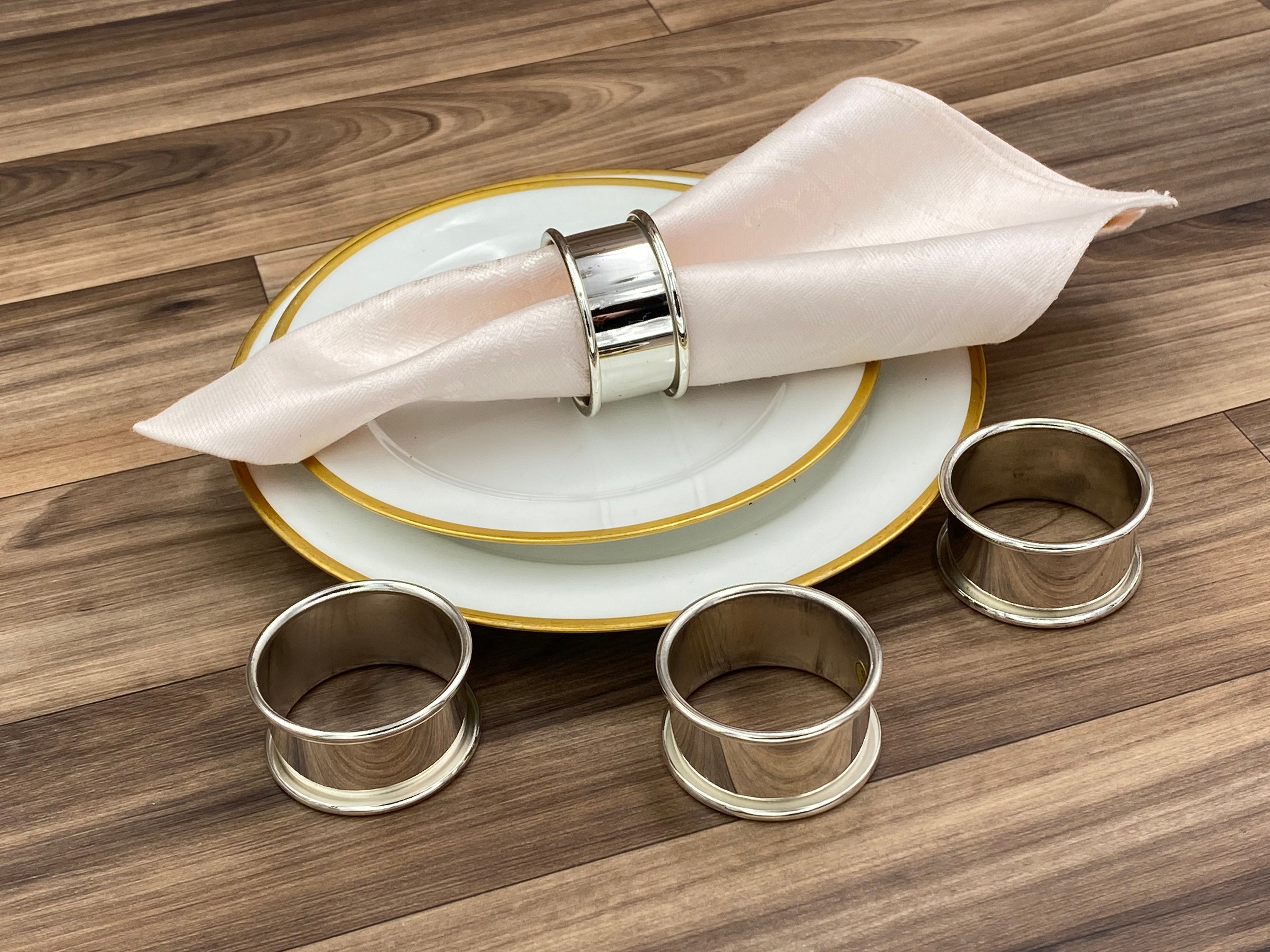 Vintage Silver plated Napkin Rings, Rolled rim Napkin rings, 4 piece ... Vintage Silver plated Napkin Rings, Rolled rim Napkin rings, 4 piece ...