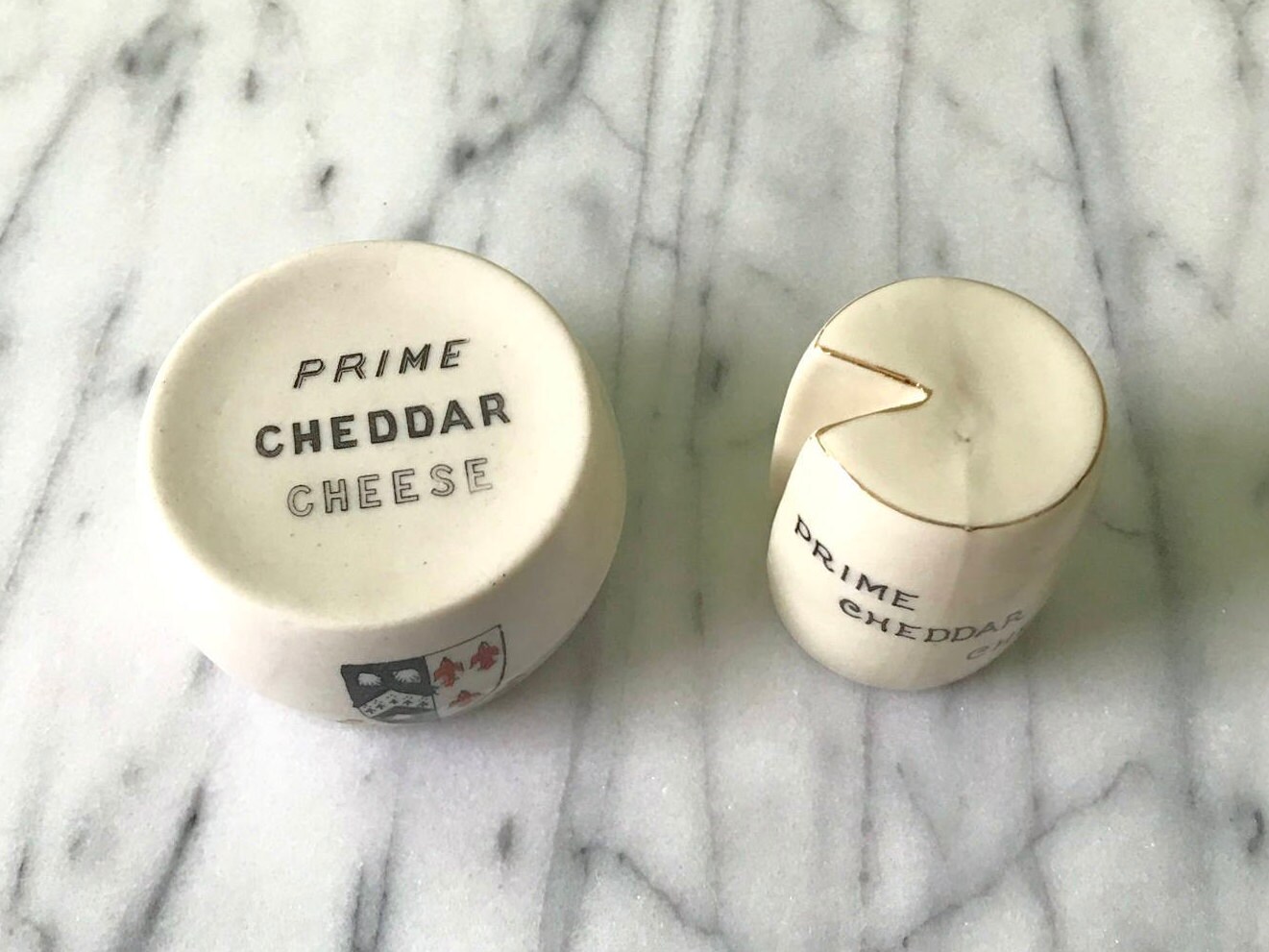 Modelle von Prime Cheddar Cheese Arcadian Crested China mit CHEDDAR ...