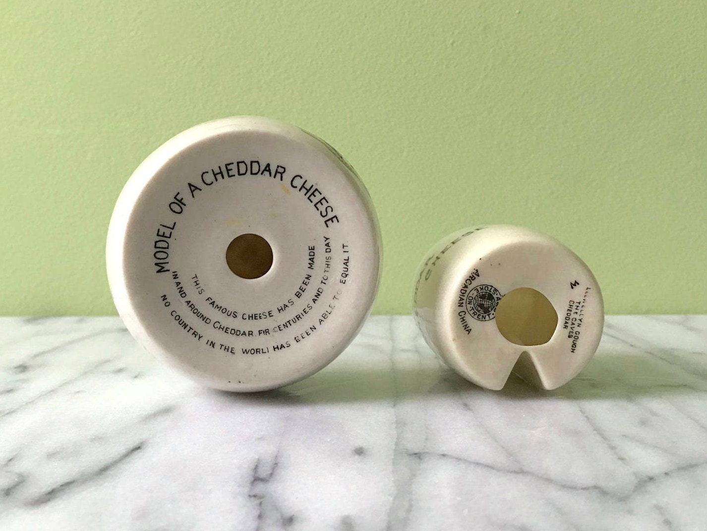 Modelle von Prime Cheddar Cheese Arcadian Crested China mit CHEDDAR ...