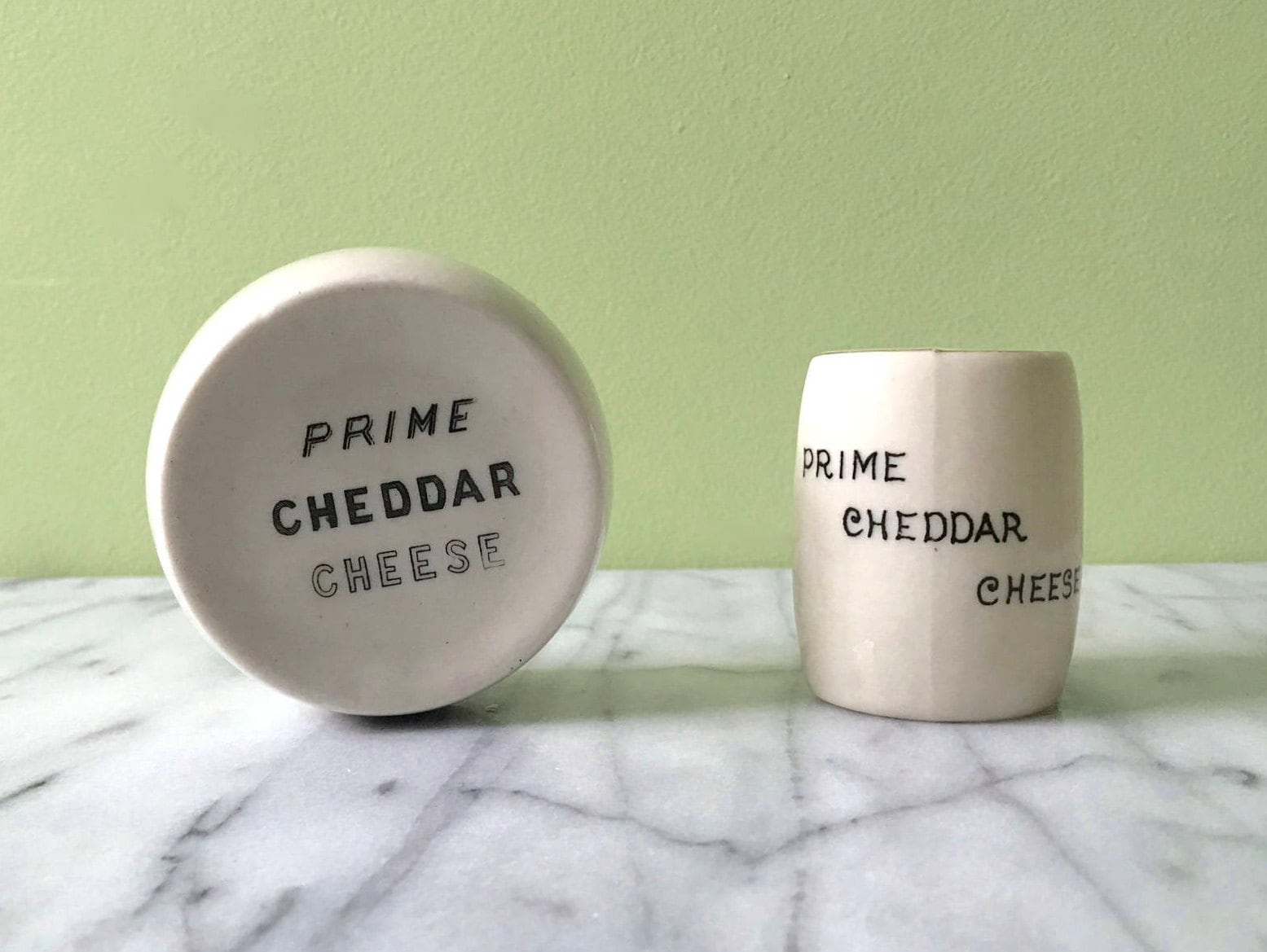 Modelle von Prime Cheddar Cheese Arcadian Crested China mit CHEDDAR ...