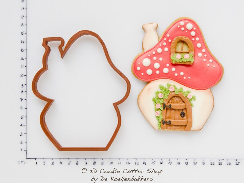 Toadstool House Cookie Cutter - Etsy Nederland