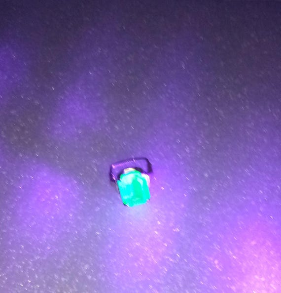 Vendome RARE Uranium Glass Emerald Cut Adjustable Squ… - Gem