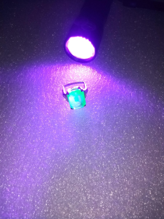 Vendome RARE Uranium Glass Emerald Cut Adjustable Squ… - Gem