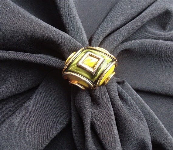 Vendome Olive Green Chartreuse Enamel Dome Adjustable… - Gem