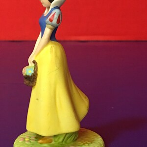 Vintage Disney Character “snow White” Mini Porcelain Figurine - Etsy