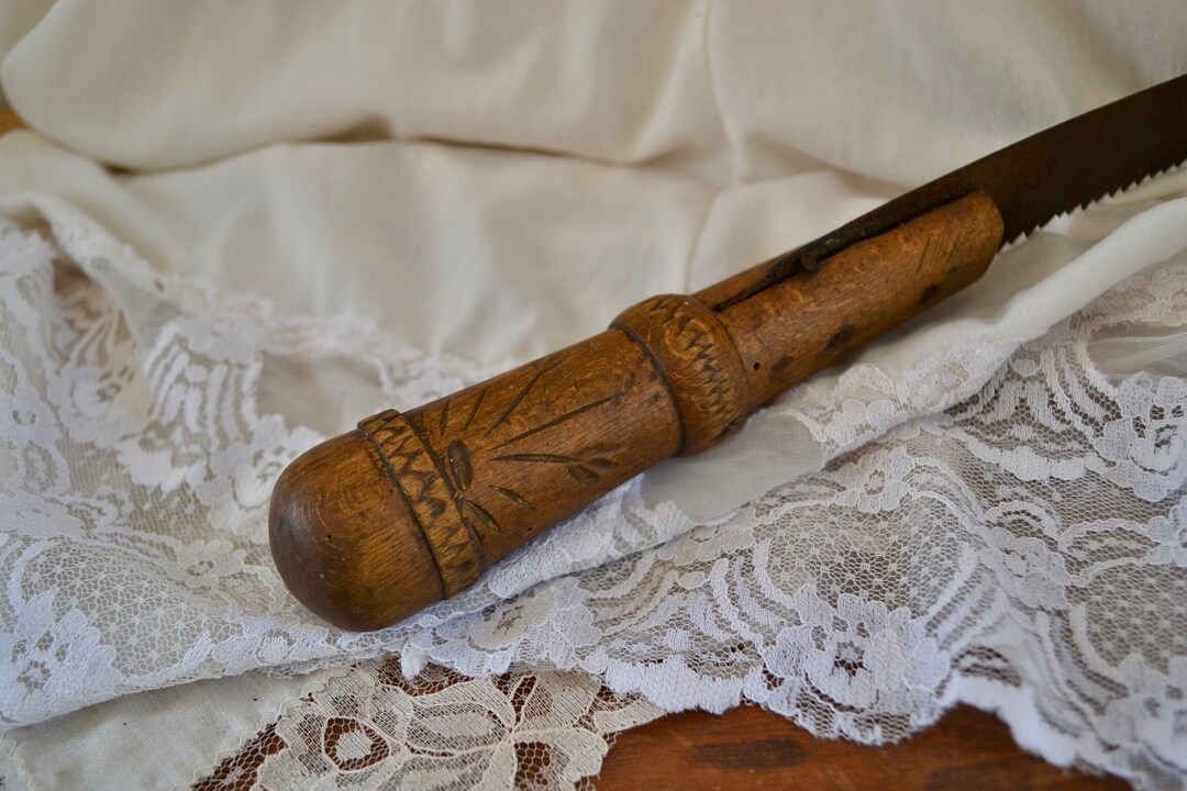 Old Hand Saw, Old Saw, Antique Hand Saw, Old Tool, Old Iron Tool, Old ...