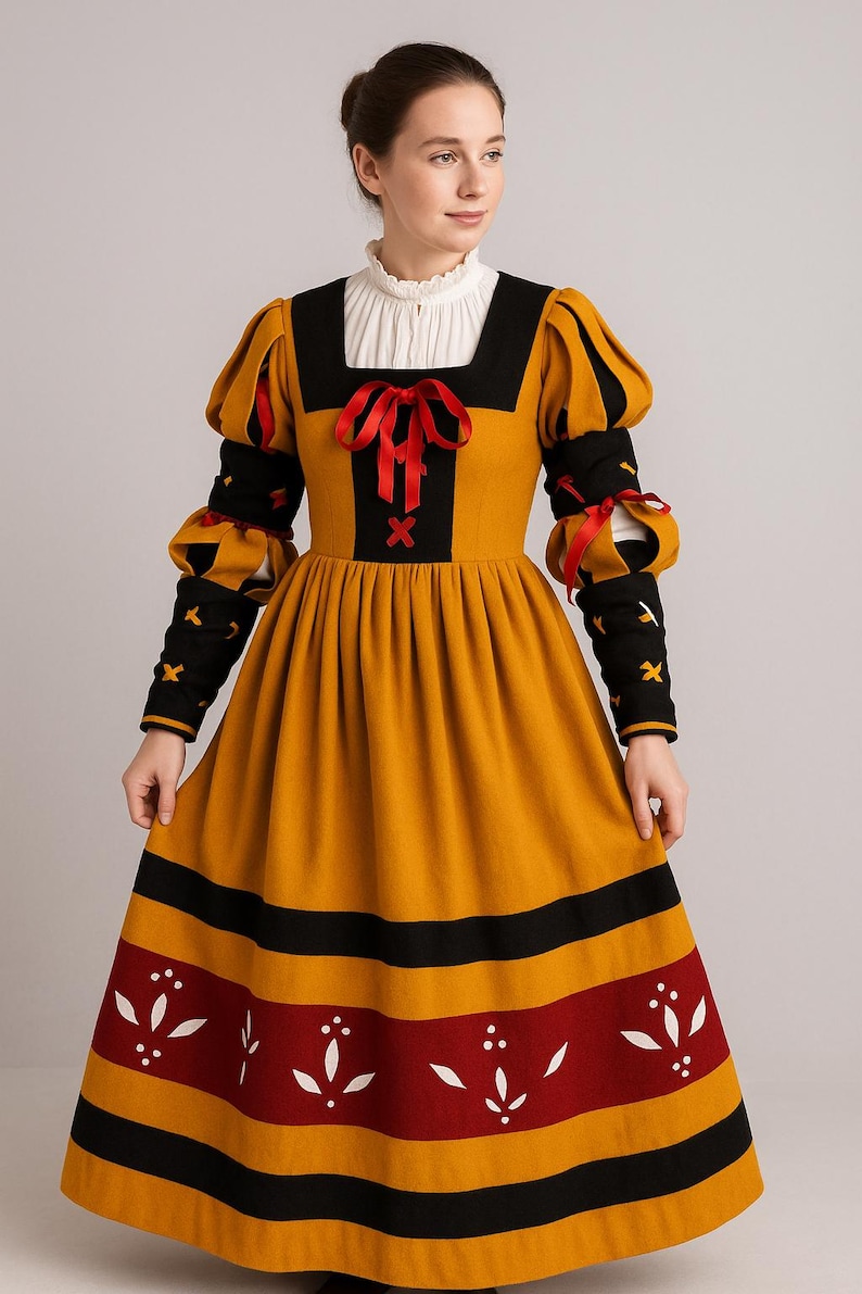 Renaissance Landsknecht Gown With Chemise: Historical Reenactment ...