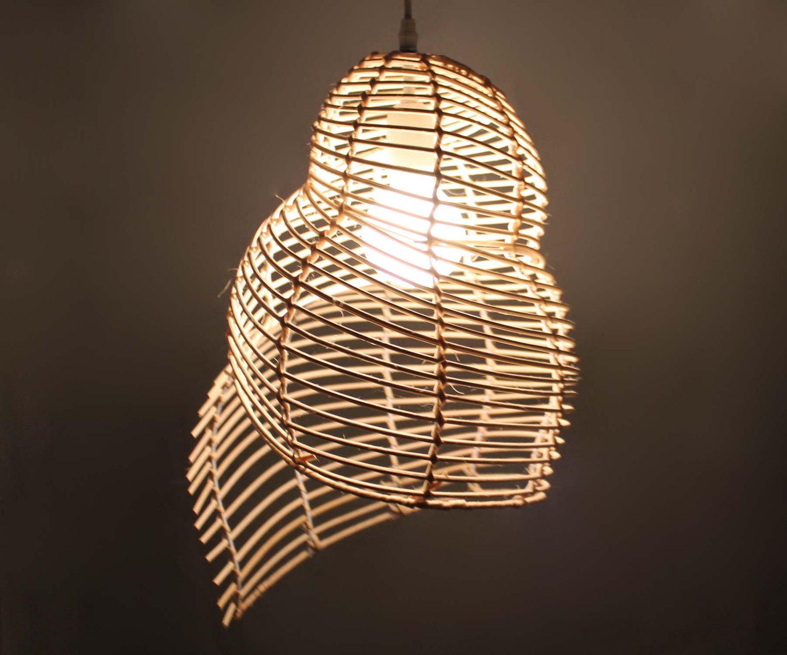 Conch-shaped Pendant Light - Natural Rattan Color - Dimension:30 Cm X ...