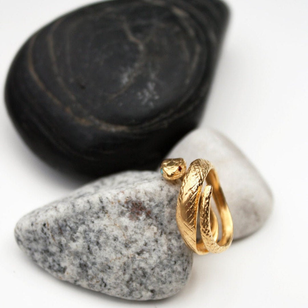 Solid Gold Handmade Snake Ring With Realistic Scales / Serpent Coil ...
