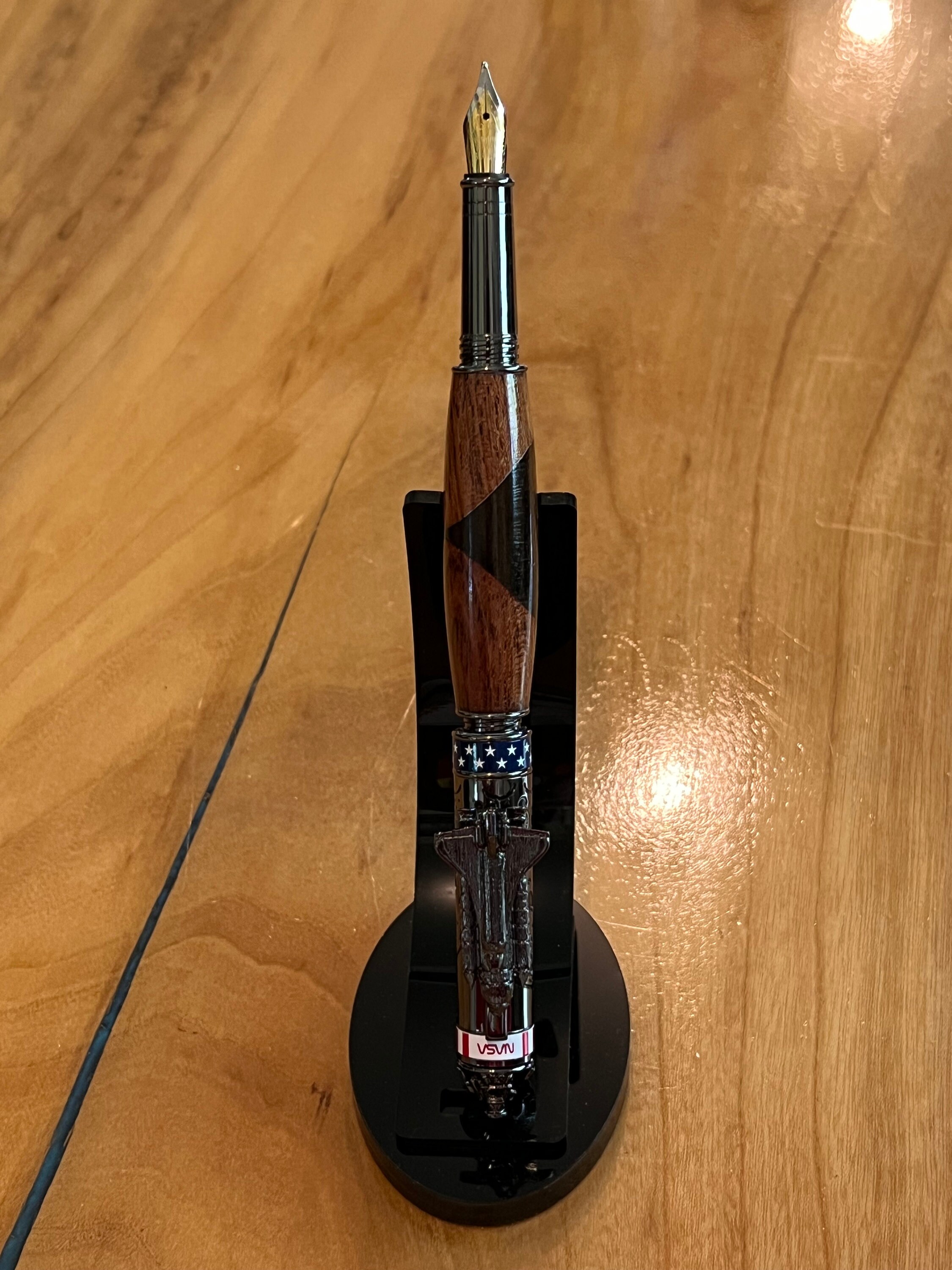 Shuttle Two Part Fountain Pen in Gunmetal With Cherry/walnut Barrel - Etsy
