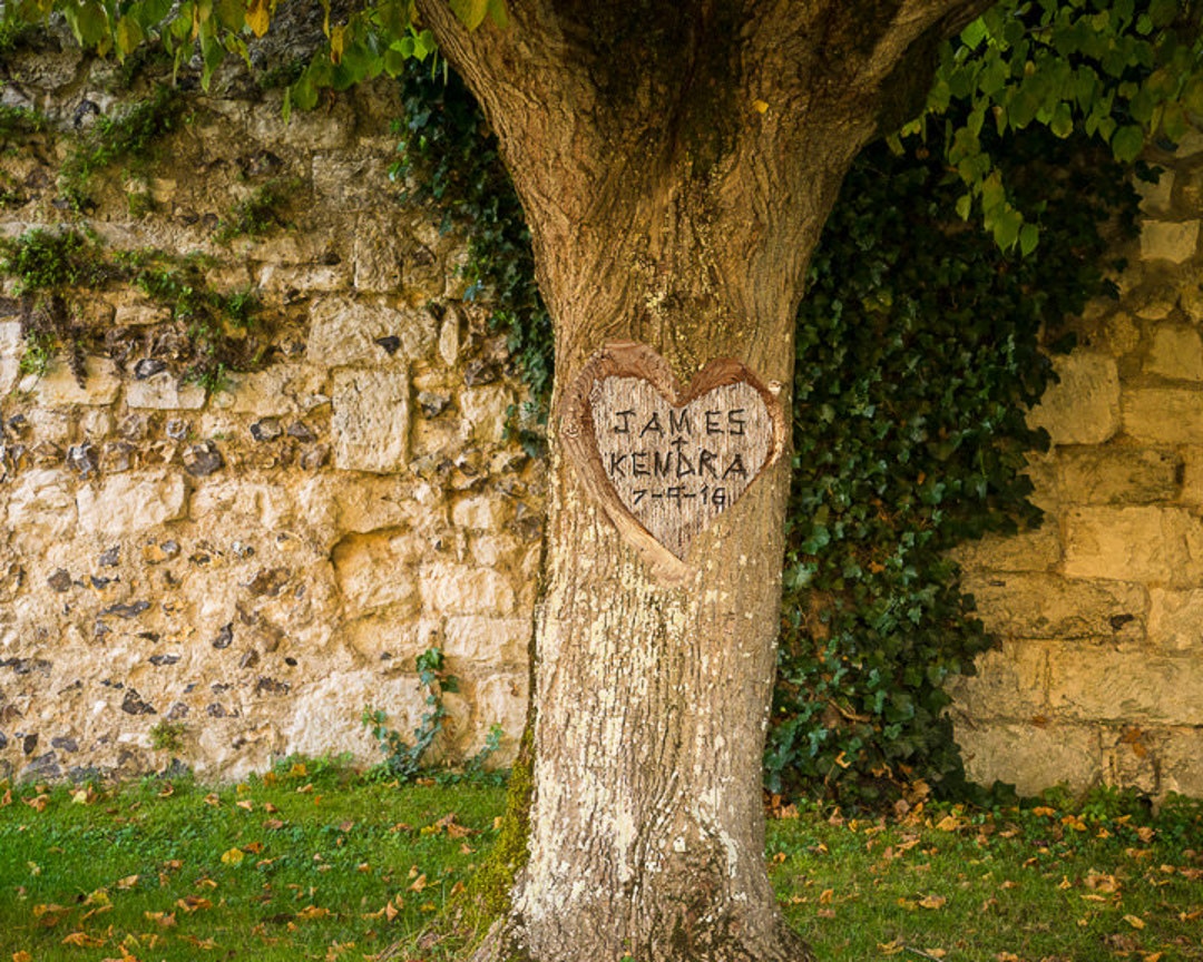 Personalized Wedding Gift Tree Carved Names Heart Customized Photo ...
