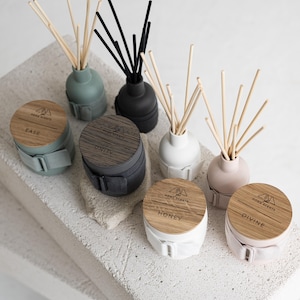 HOME FRAGRANCE SET With Oak Tray. Scented Candle, Reed Diffuser, in ...