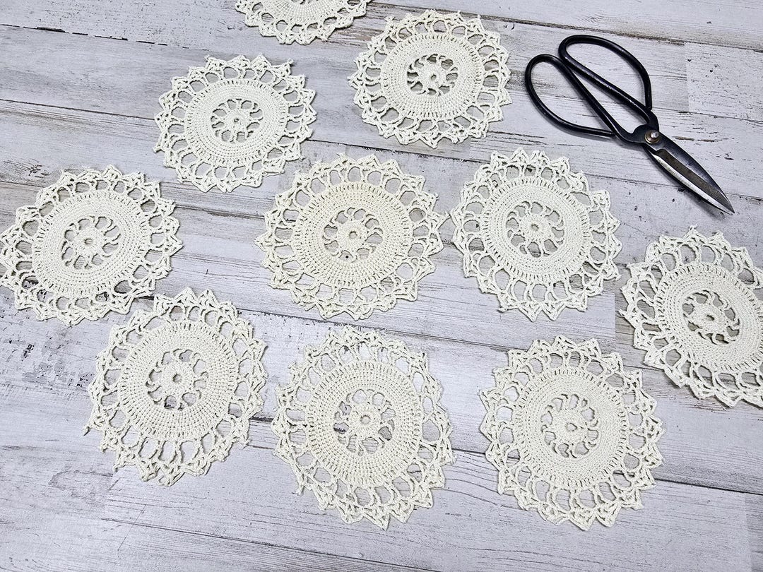 10 Crochet Lace Doilies 4" Doily Lot, Mini Vintage Snowflake Doilies ...