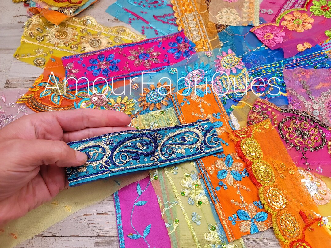 Sari Trim Strips: 25 Pack Vintage Indian Fabric Remnants, Embroidery ...