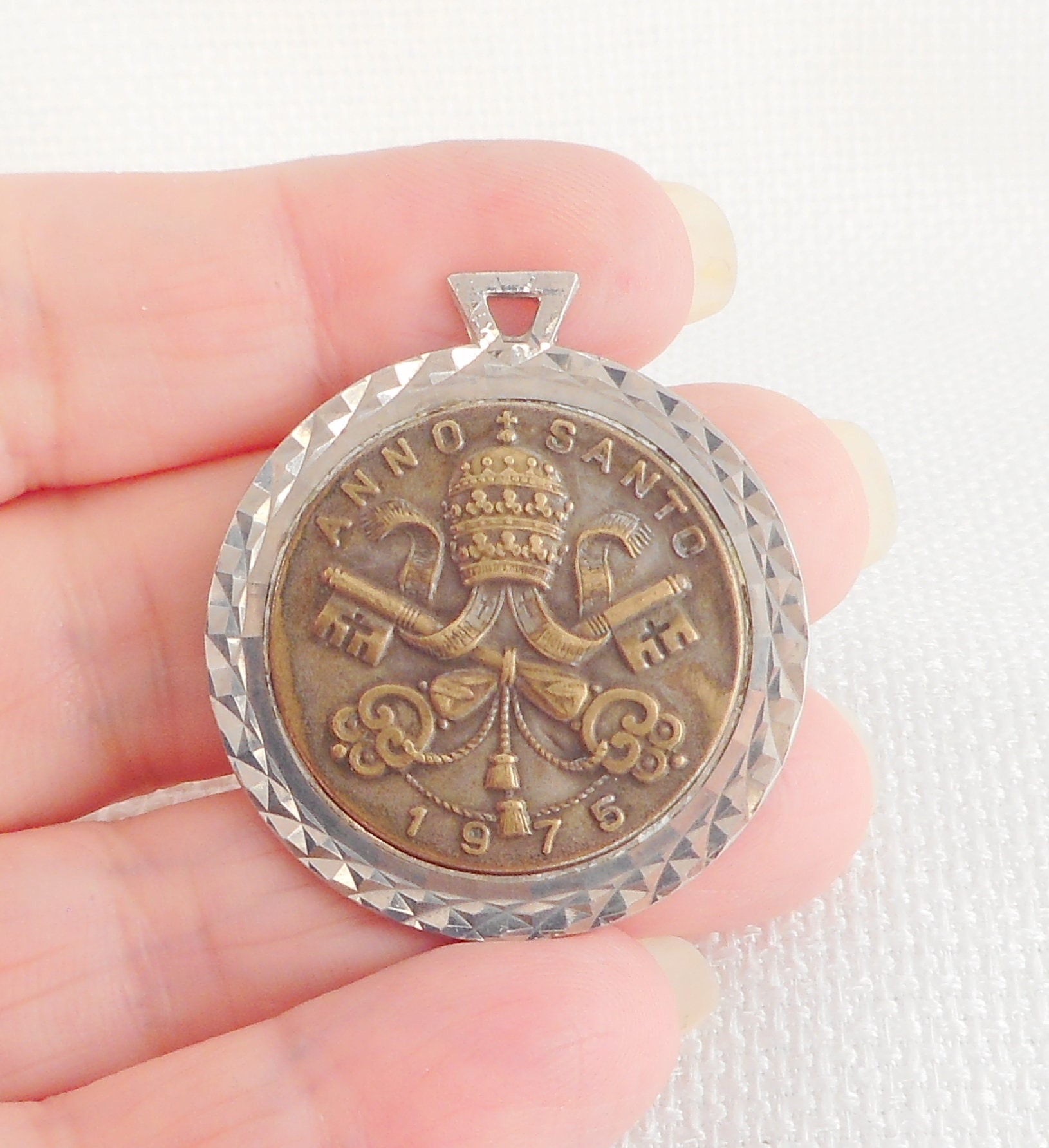 Vintage 1975 Anno Santo Holy Year Medal Pendant Italy Signed - Etsy