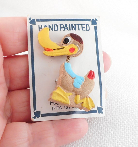 Vintage Japan Carved Wood Bobble Head Duck Pin Brooch… - Gem