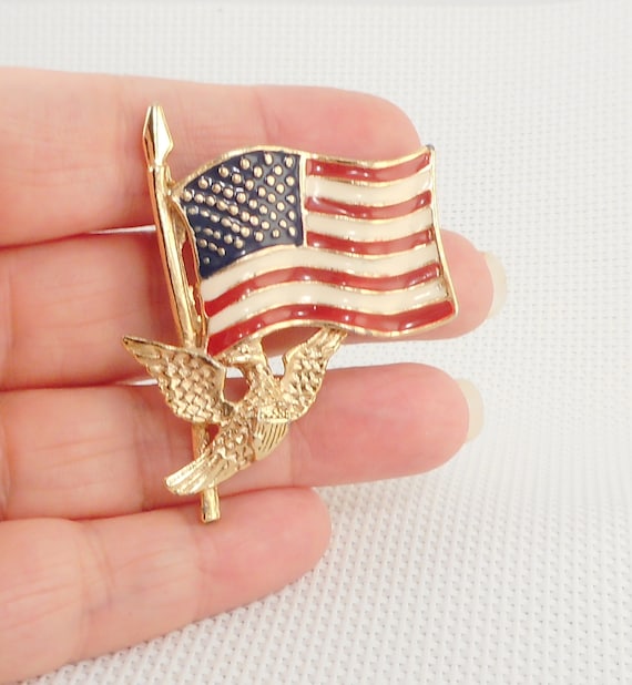 Eagle - flag - - Gem
