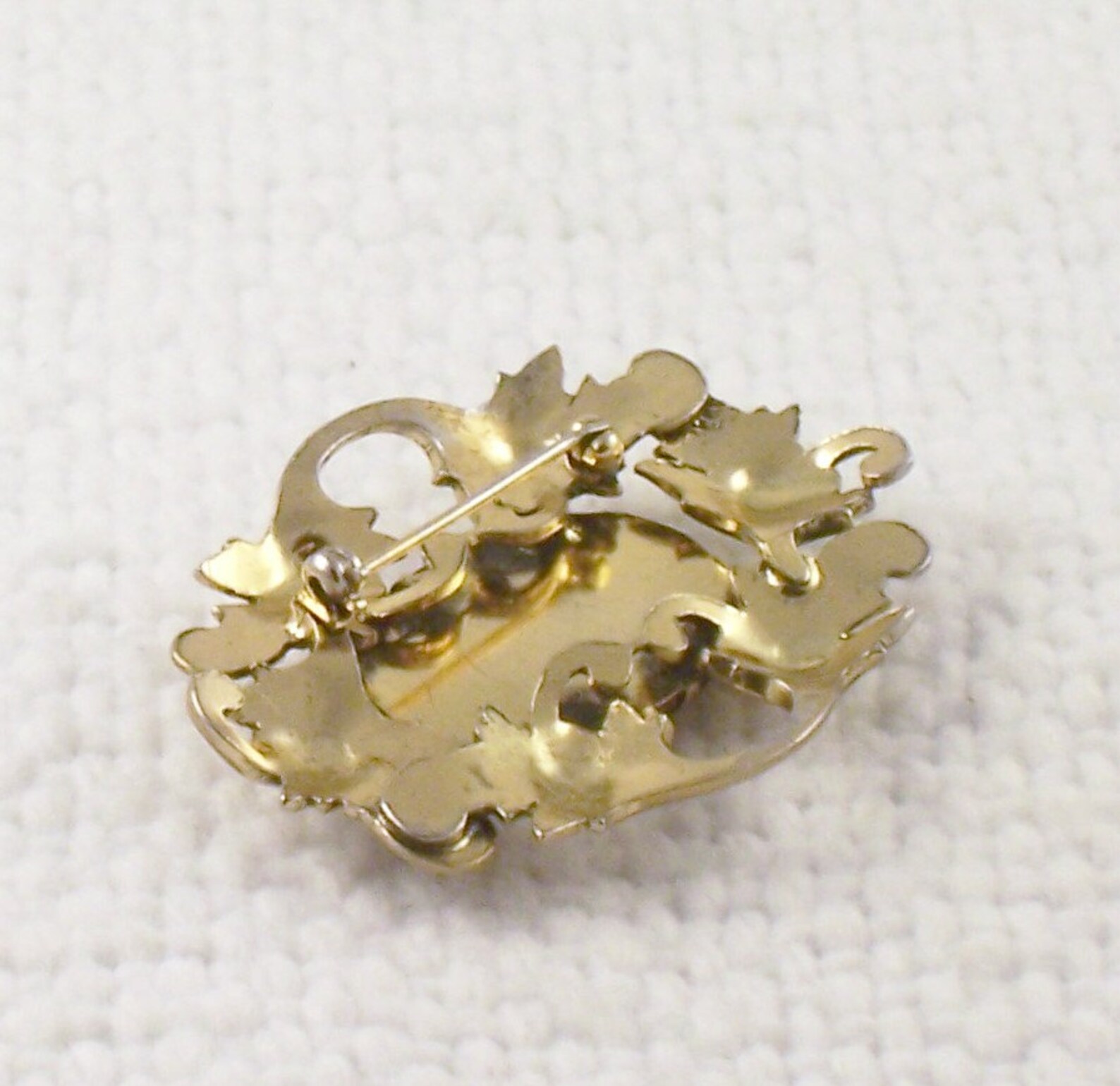 Vintage Art Deco Goldstone Brooch Pin With Curling Leaves - Etsy