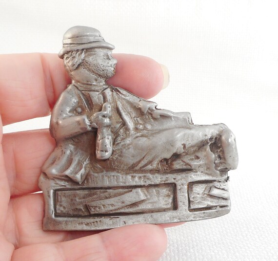 Vintage Big Pewter ELLE Hobo Clown Brooch Elle Travel… - Gem