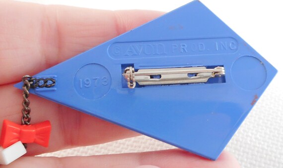 Vintage Avon 1973 Colorful Resin Kite Pin Avon Flying… - Gem