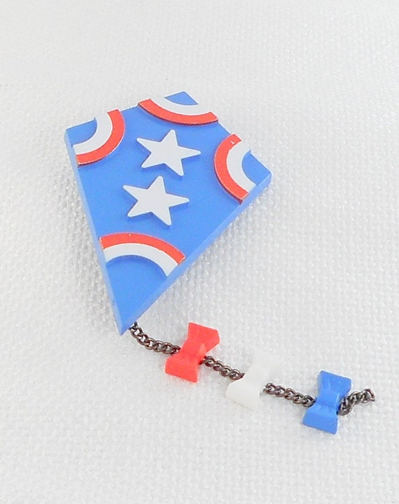 Vintage Avon 1973 Colorful Resin Kite Pin Avon Flying… - Gem